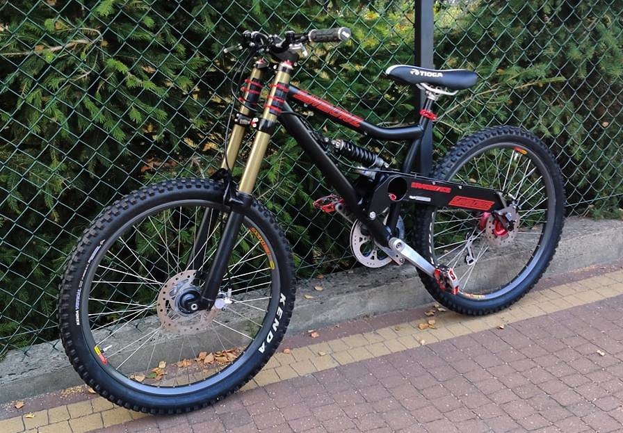 Santa Cruz Super 8 - bogucsq's Bike Check - Vital MTB