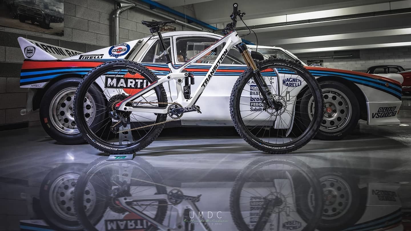 MARTINI RACING TRANSITION SENTINEL V2 - bubbaz's Bike Check - Vital MTB