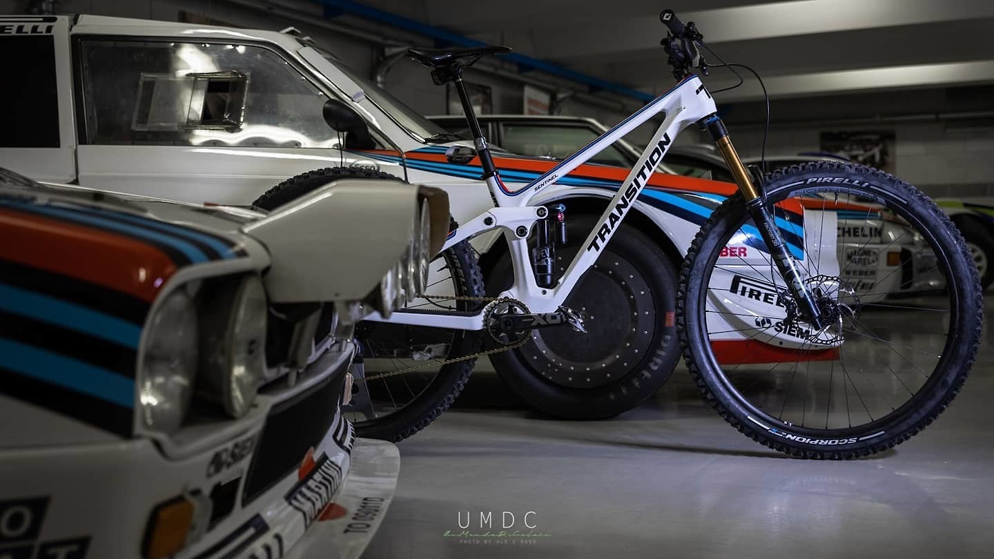 MARTINI RACING TRANSITION SENTINEL V2 - bubbaz's Bike Check - Vital MTB