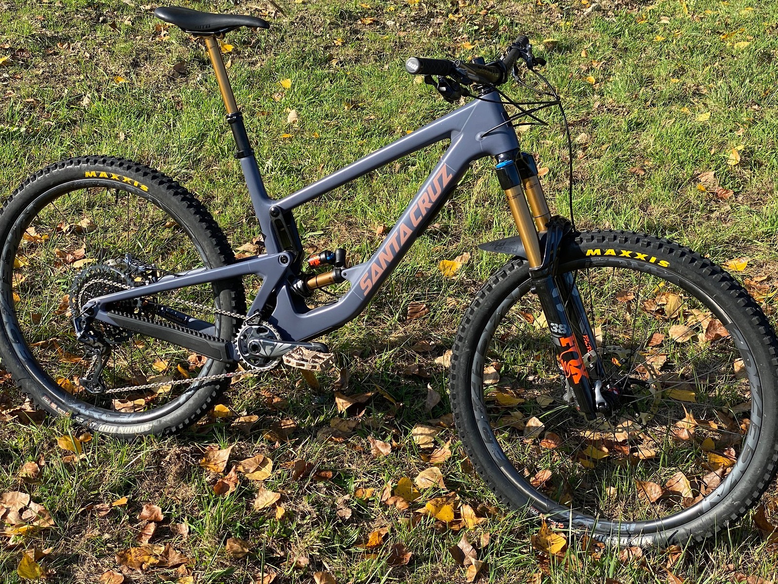 Simply Santa Cruz Megatower 29" 2021 !! - L'appartelier's Bike Check ...