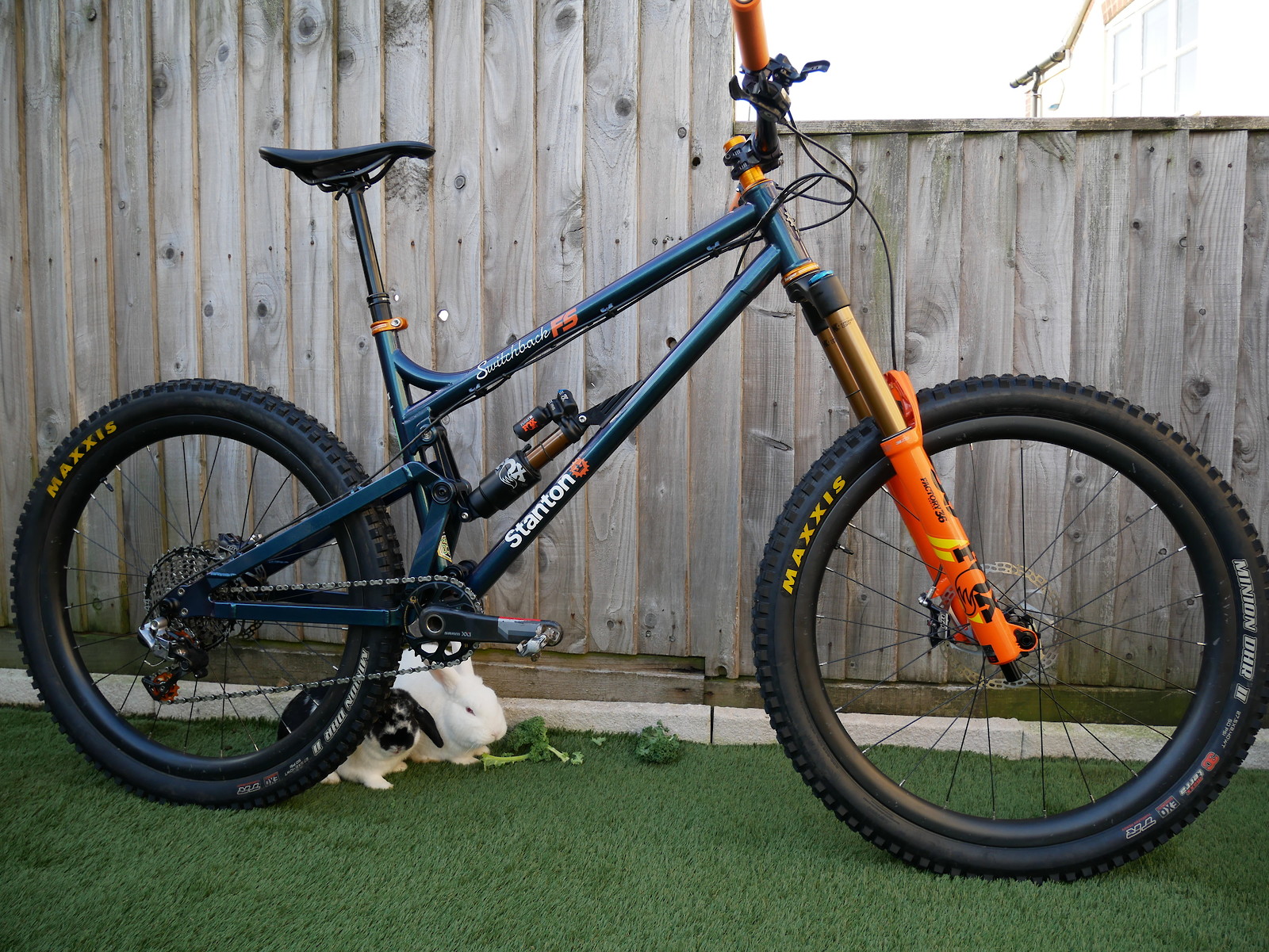 Stanton SwitchbackFS - StantonFan's Bike Check - Vital MTB