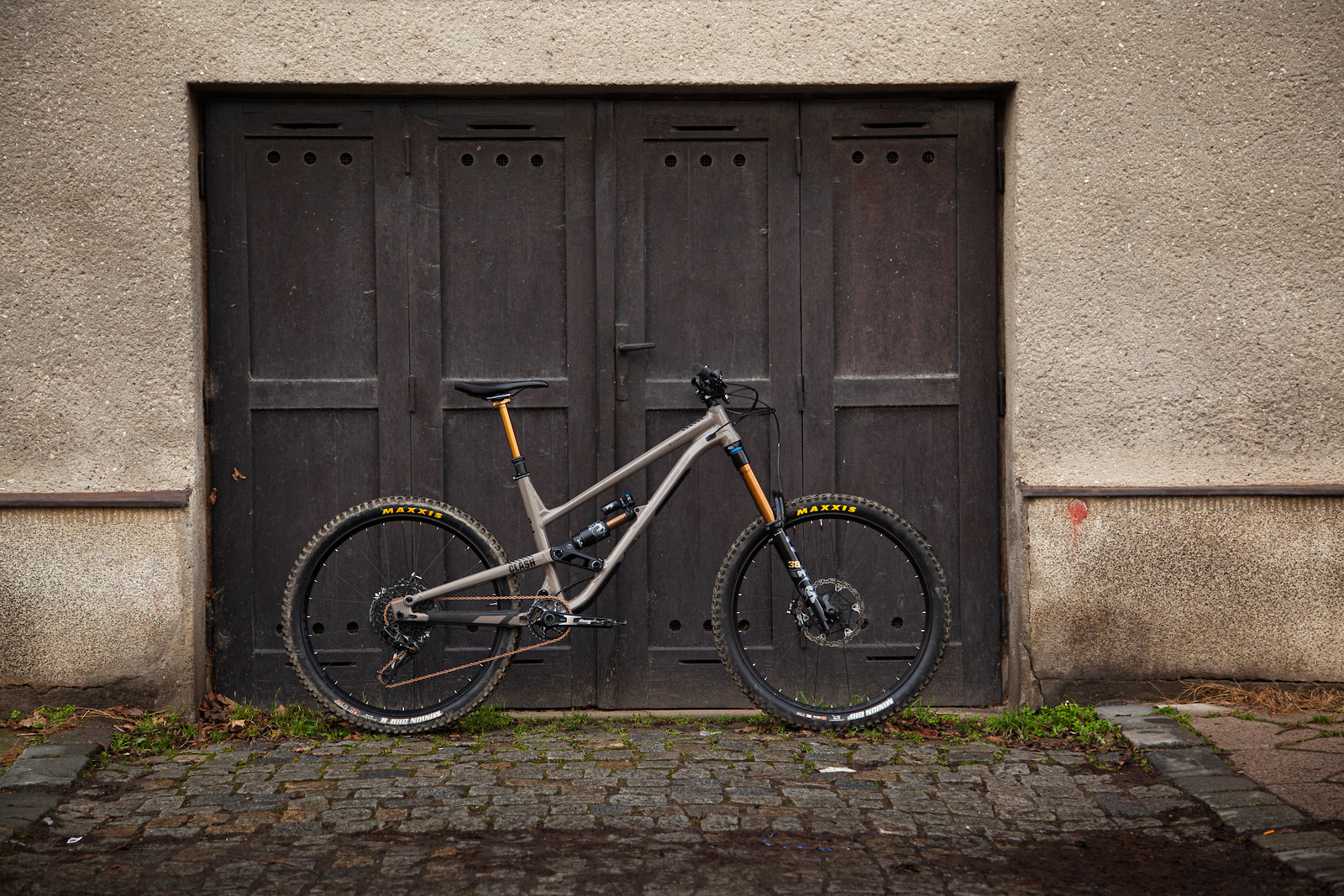 Commencal CLASH Dirt 2021 Custom - FDF Bike Shop's Bike Check - Vital MTB