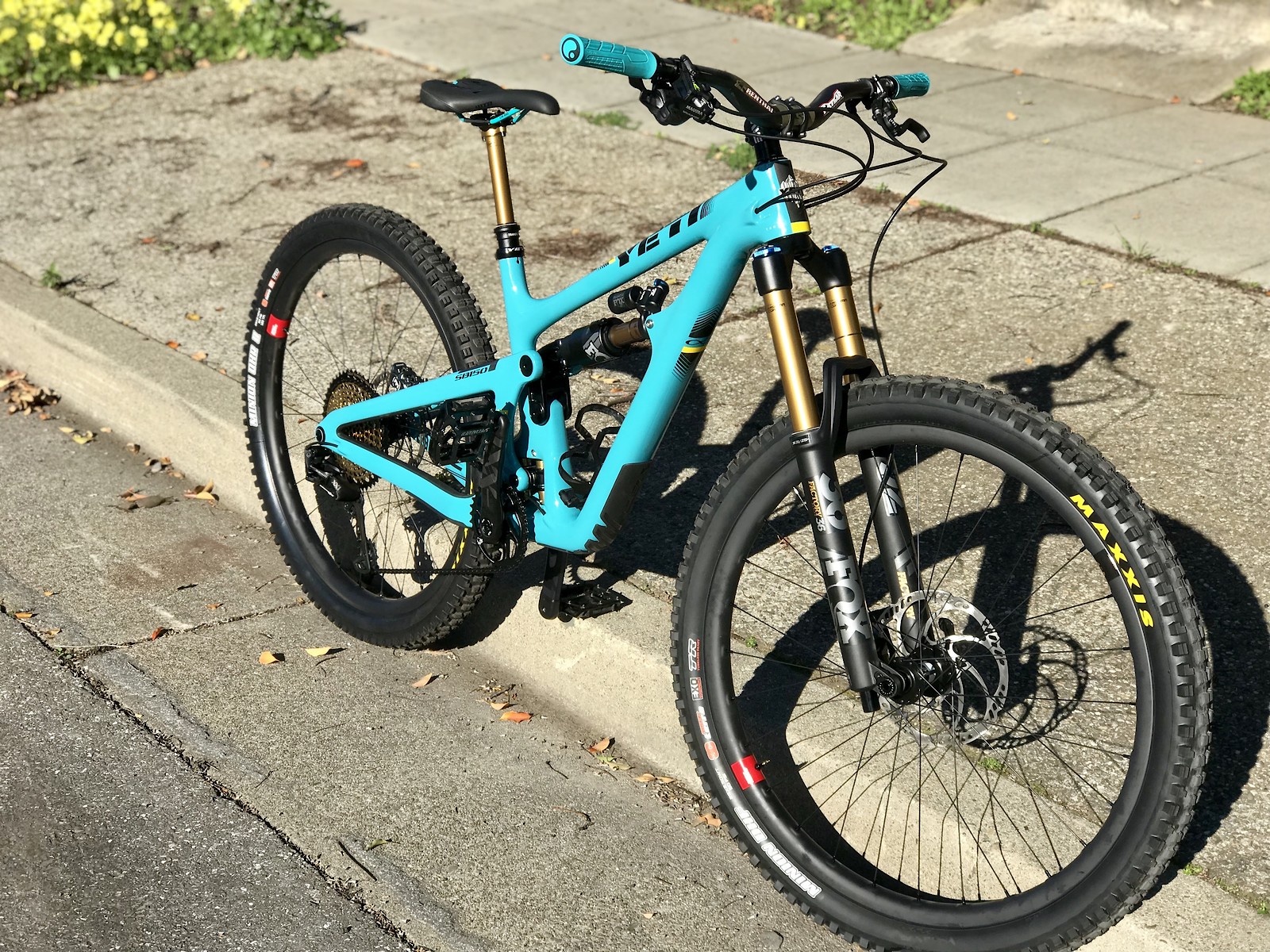 SB 150 Blue Custom - yetimike2019's Bike Check - Vital MTB
