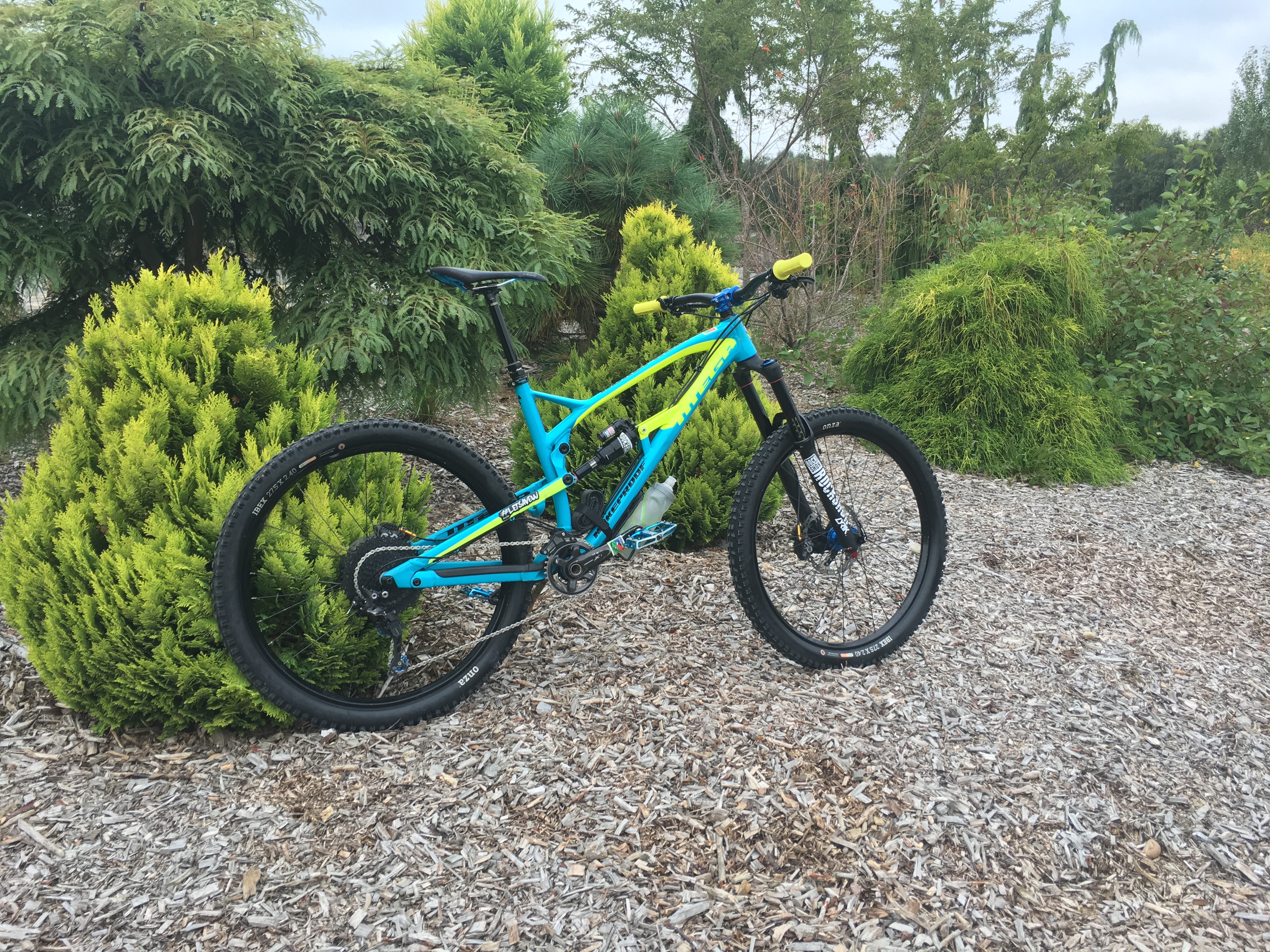 Nukeproof Mega 275 - mrfluroenduro's Bike Check - Vital MTB