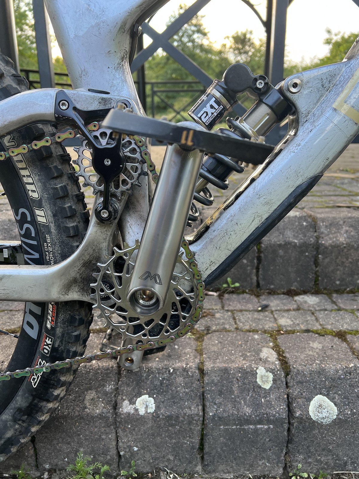 Steampunk Deviate Highlander 140 - Tom Howard's Bike Check - Vital MTB