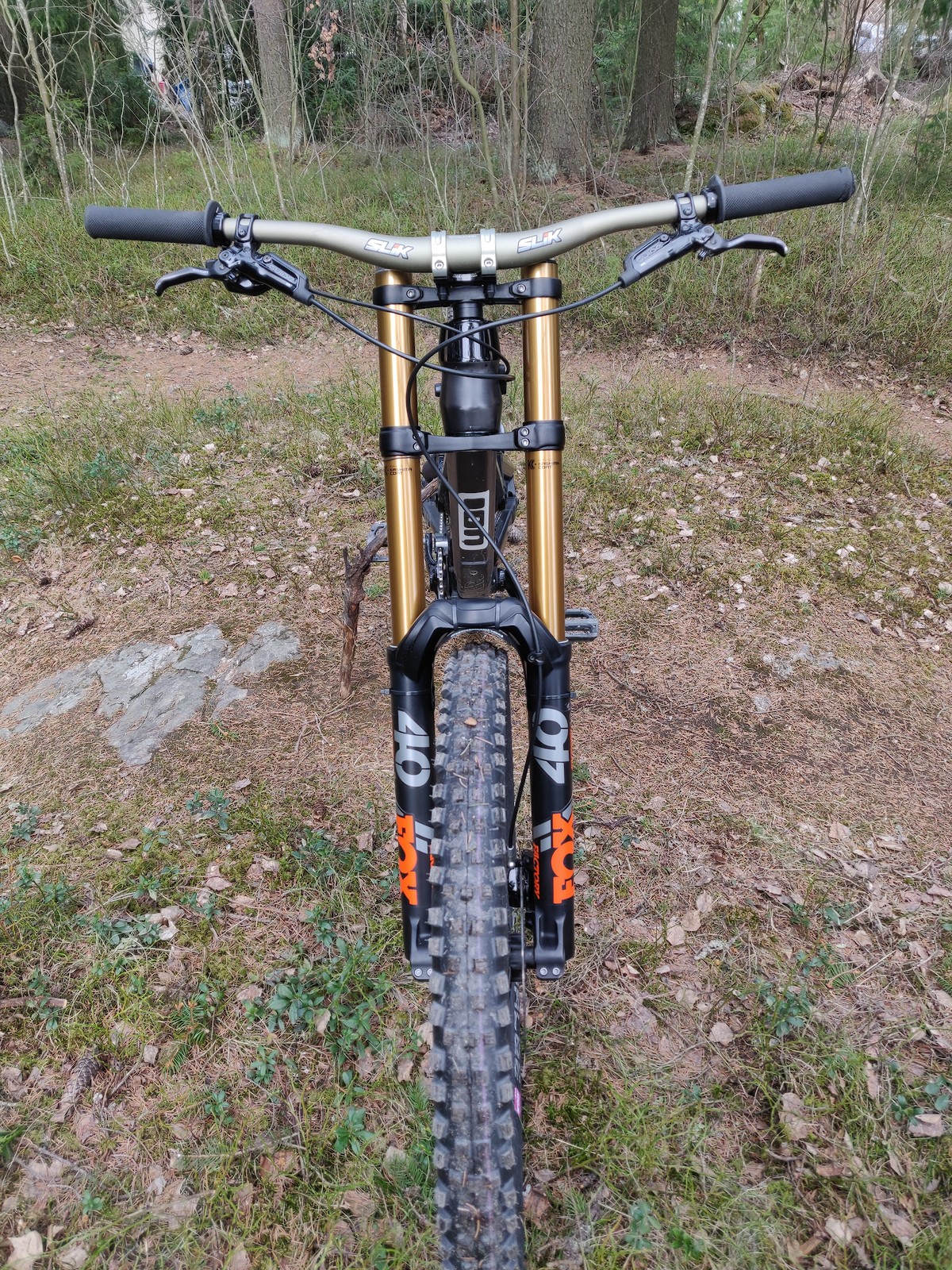 Plushed Canyon Sender Öhlins - kiltobin's Bike Check - Vital MTB