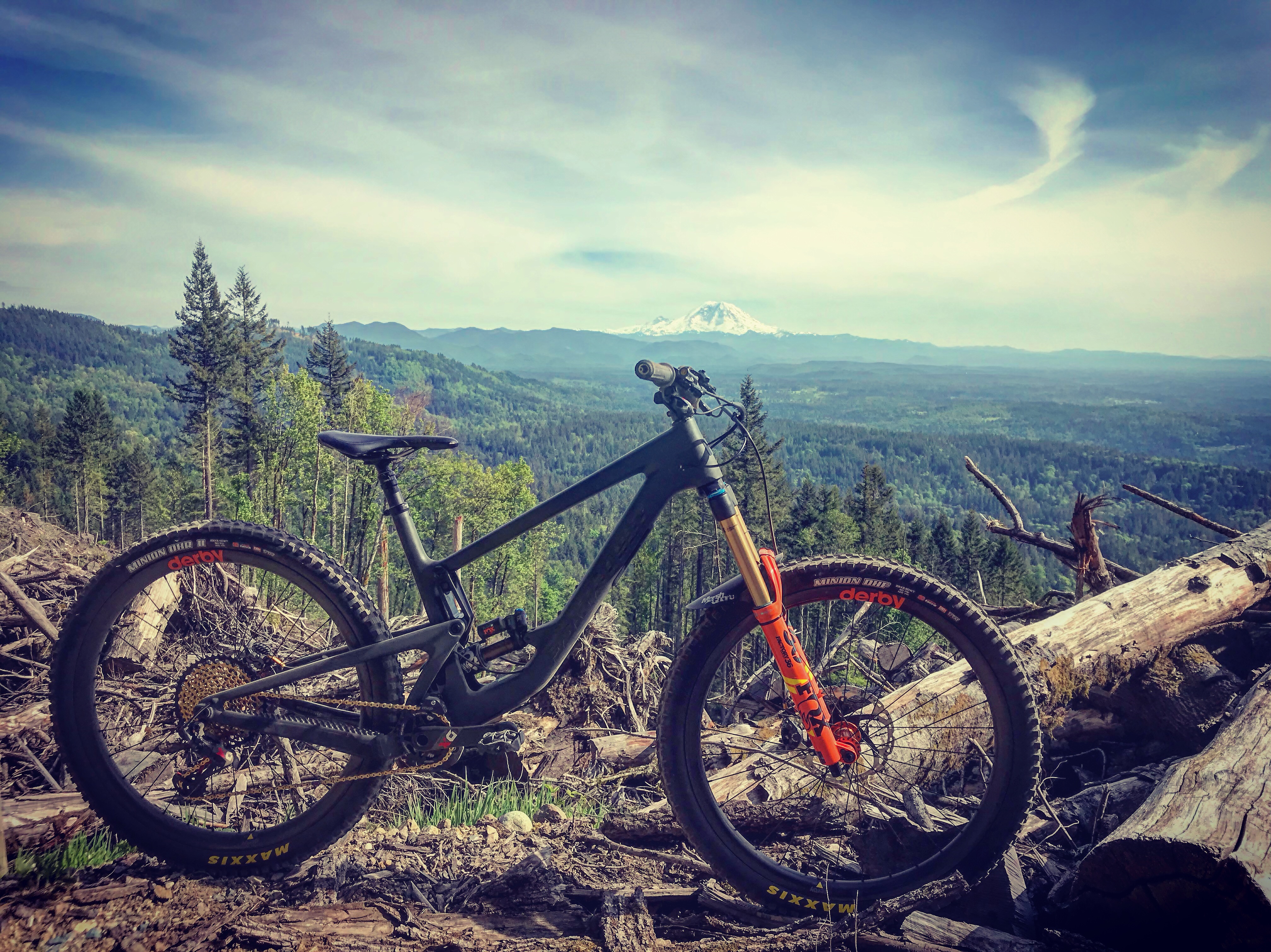 Megatower Dream Build - RJ Wright's Bike Check - Vital MTB