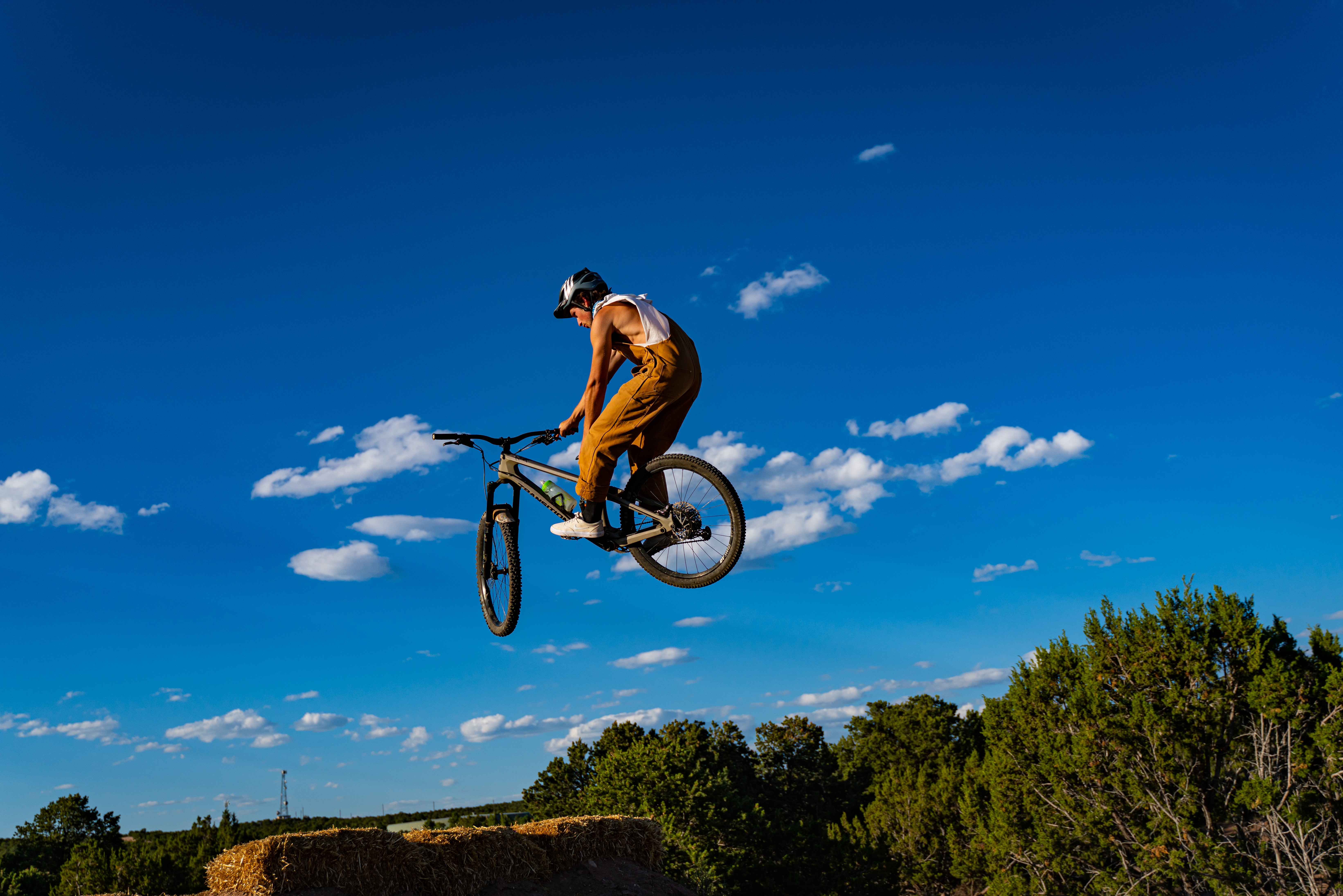 Ted Seat Grab - legpwr - Mountain Biking Pictures - Vital MTB