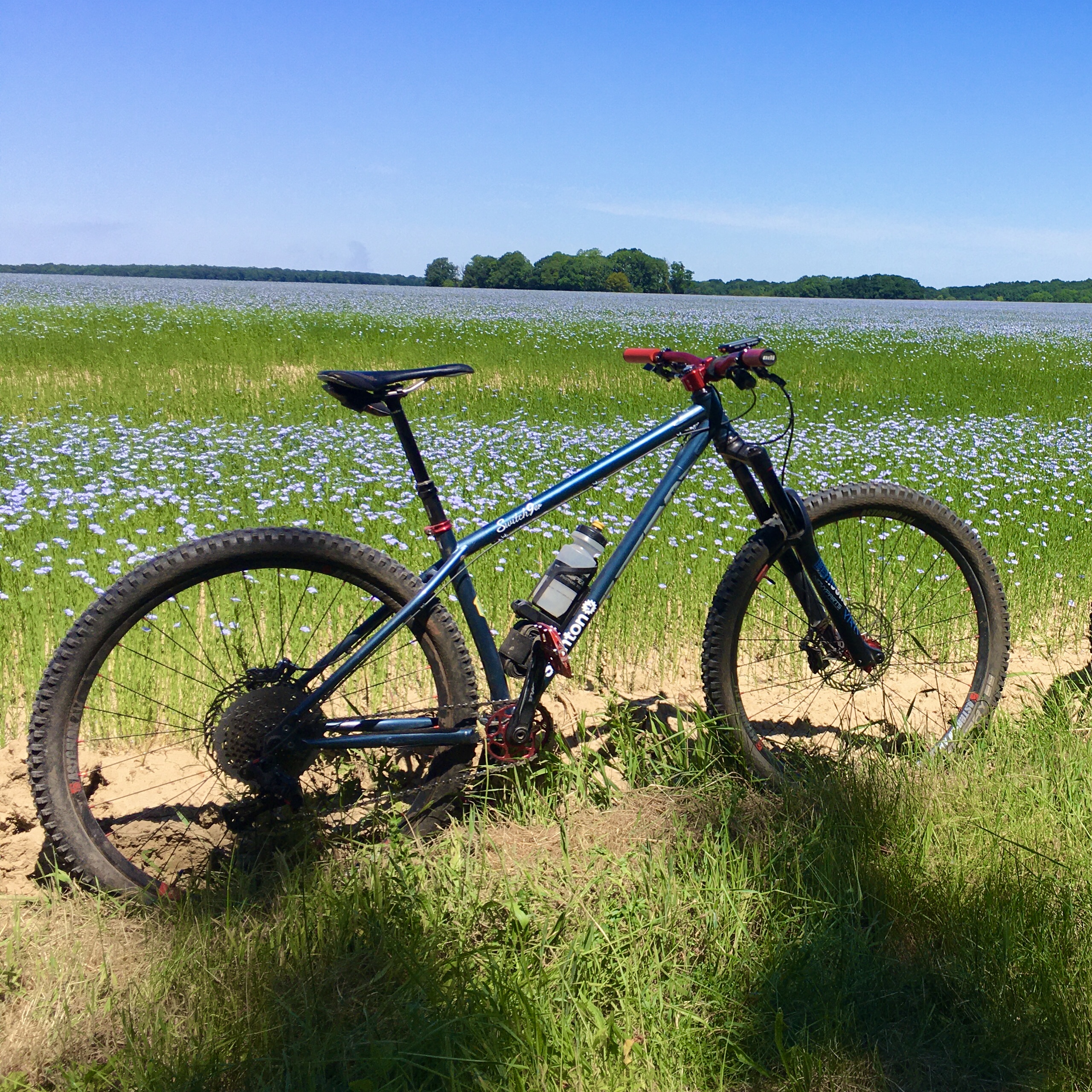 Stanton Switch9er (Steel) - HLC's Bike Check - Vital MTB