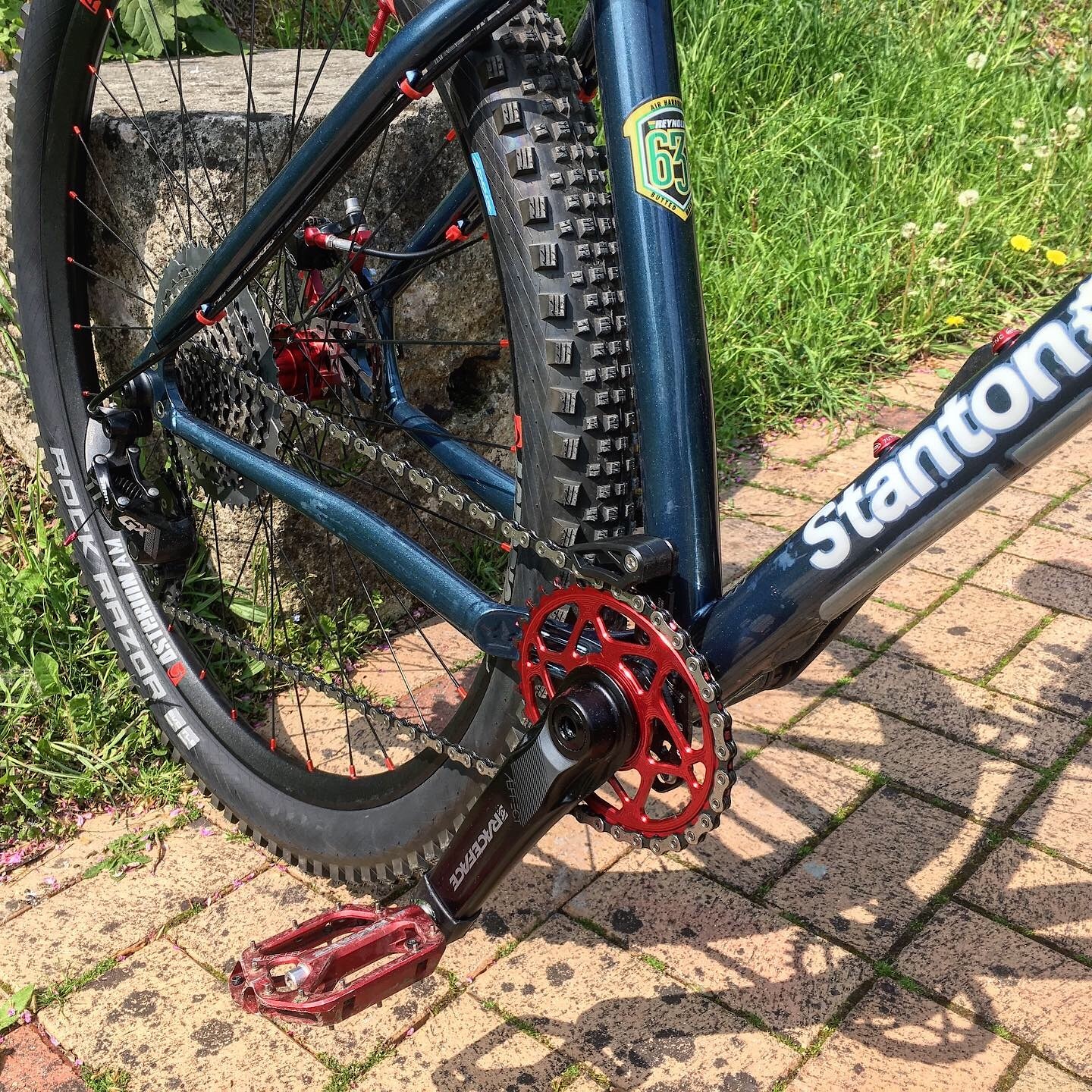 Stanton Switch9er (Steel) - HLC's Bike Check - Vital MTB