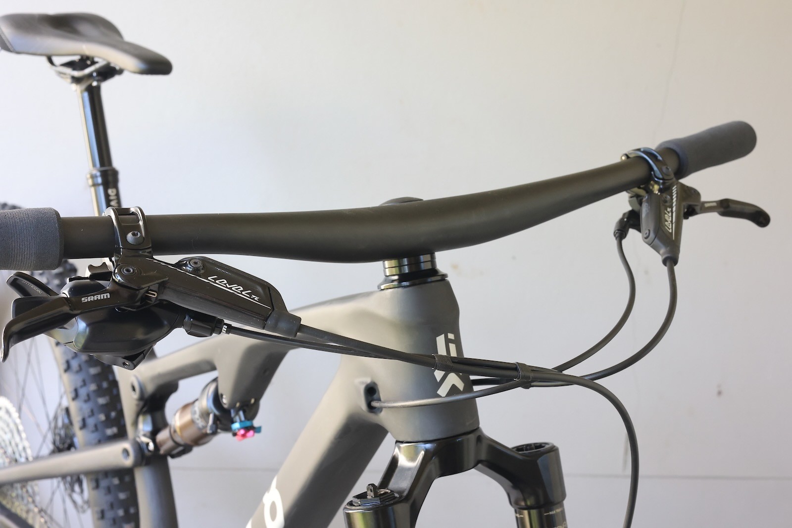 Arc8 Essential - Davy Sprocket's Bike Check - Vital MTB