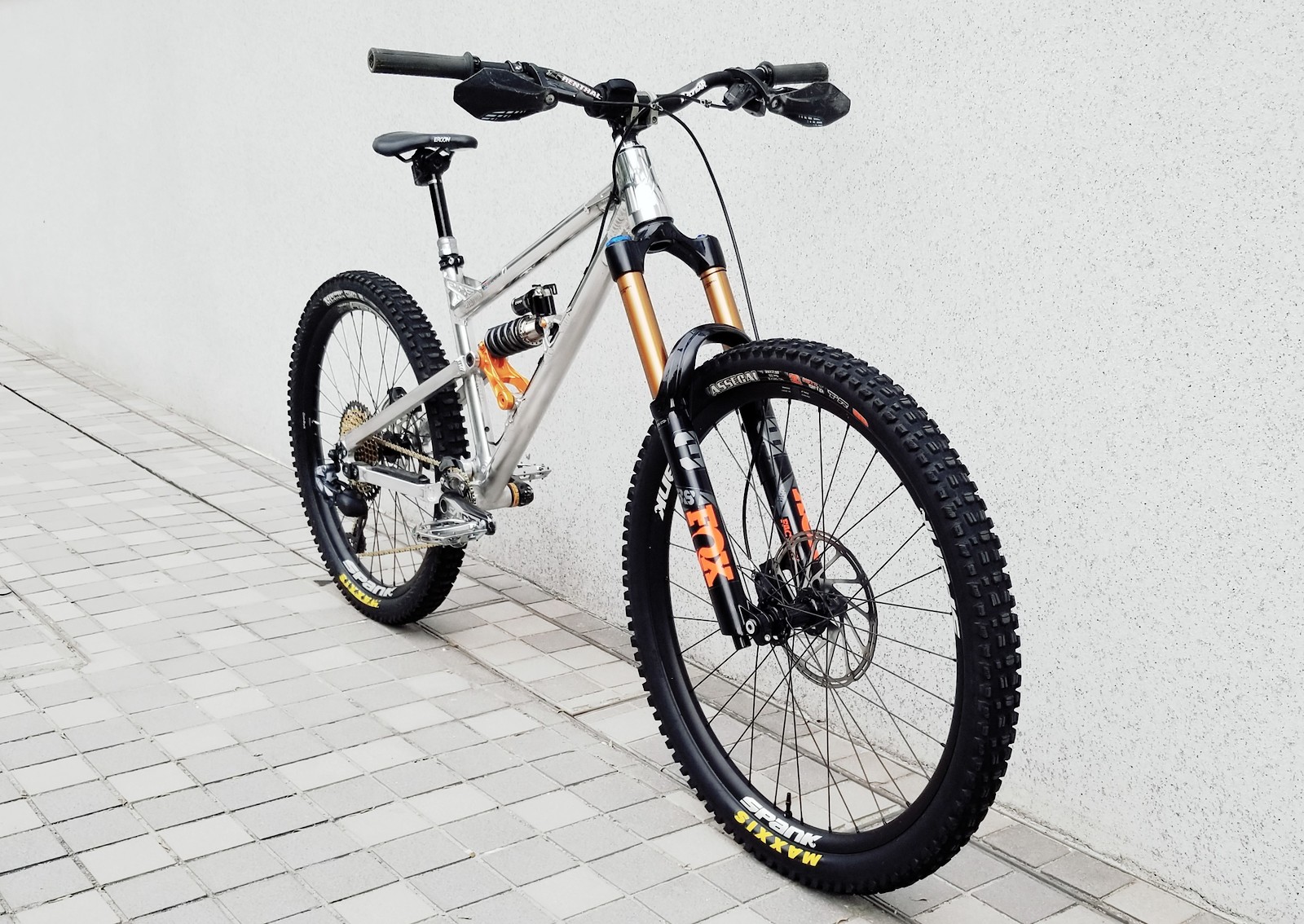 Geometron G16 - B20PV's Bike Check - Vital MTB