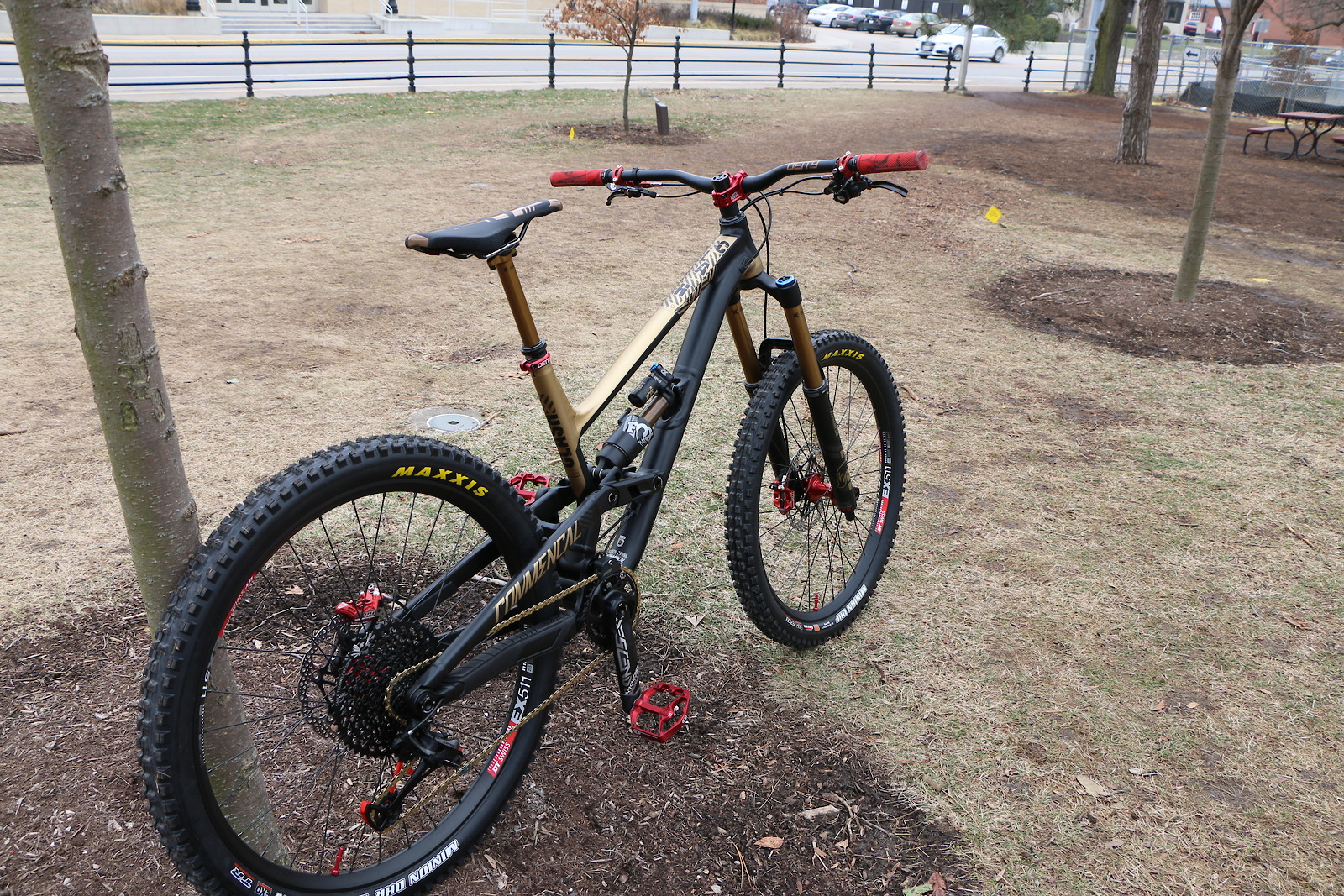 Commencal CLASH Signature 2020 Custom Dream Built - Atahan Kucuk's Bike ...