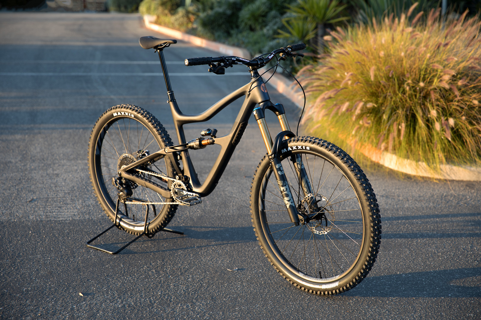 EnduroCell Ibis Ripmo V2S - S_Bellicitti's Bike Check - Vital MTB