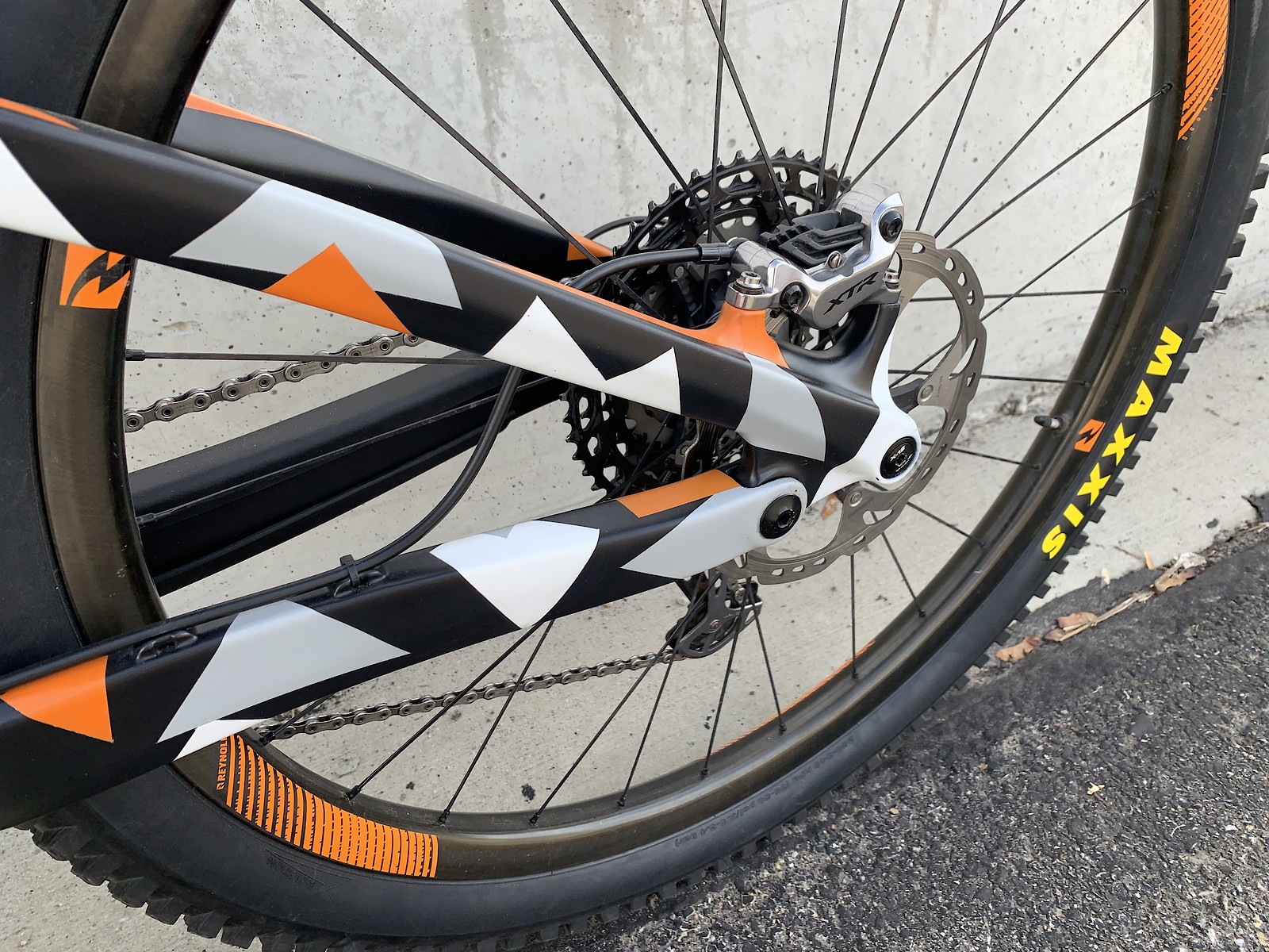 2019 Transition Sentinel Custom - derrickmick's Bike Check - Vital MTB