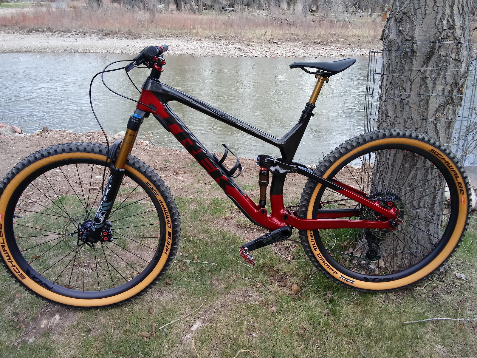 '20 Trek Fuel 9.95 - Sloguy's Bike Check - Vital MTB