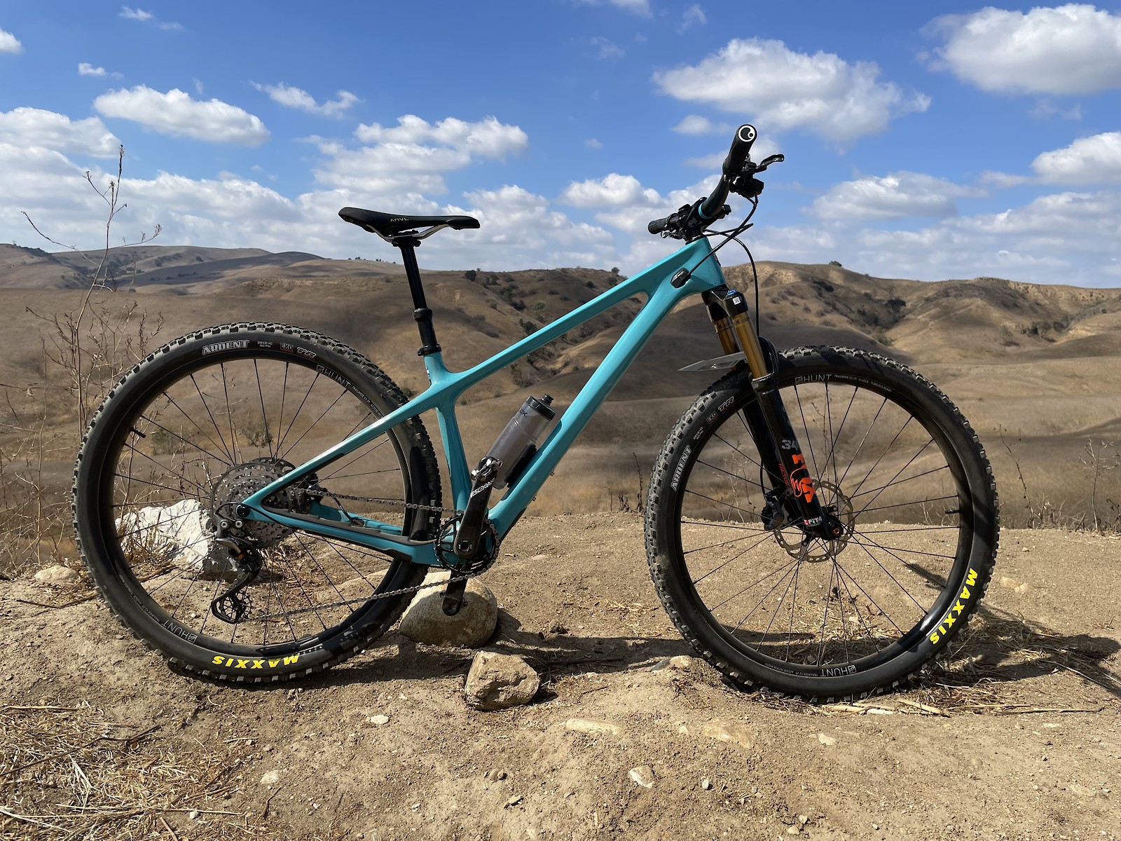 Yeti ARC - NuckaMan's Bike Check - Vital MTB