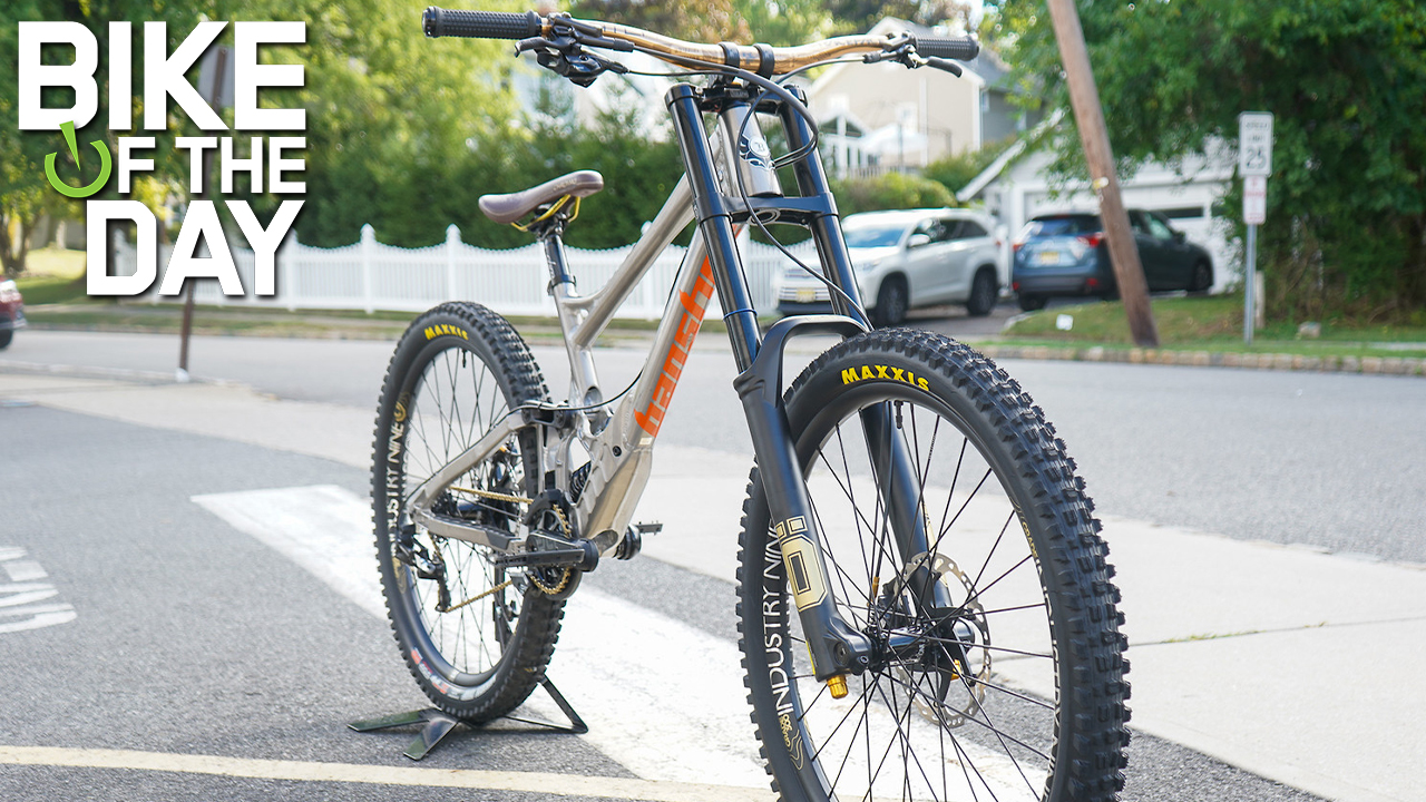 Banshee Legend Custom Build - MannySaggio's Bike Check - Vital MTB