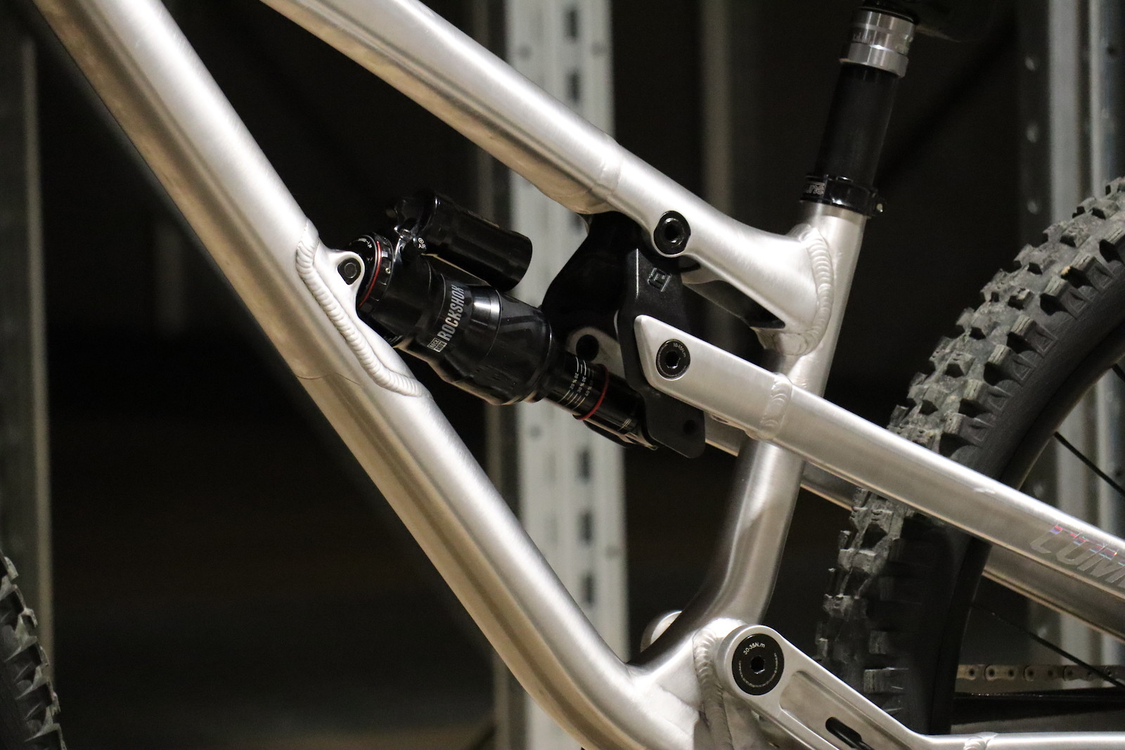 Commencal Absolut SX custom RAW - cragsman's Bike Check - Vital MTB