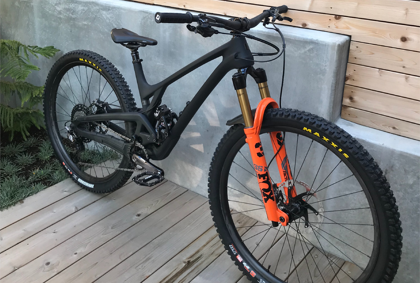 Evil Following V3 - pursuitofnow's Bike Check - Vital MTB