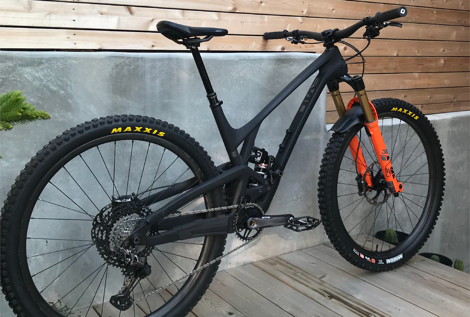 Evil Following V3 - pursuitofnow's Bike Check - Vital MTB