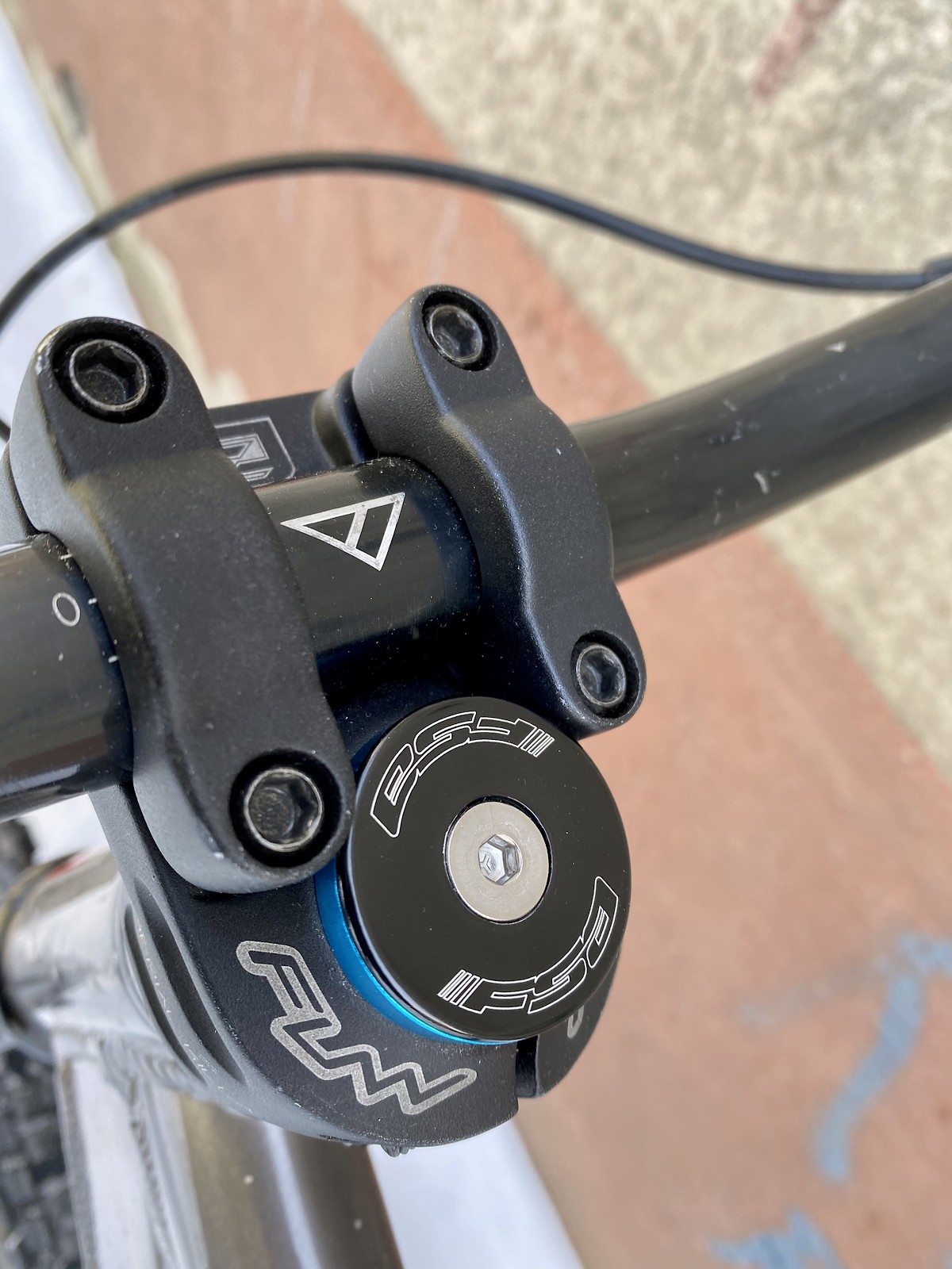 Still punching - 2002 Trek Bruiser Two - mihaucsq's Bike Check - Vital MTB