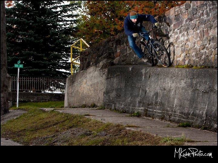 skinny ledge bike riding - rustle - Mountain Biking Pictures - Vital MTB