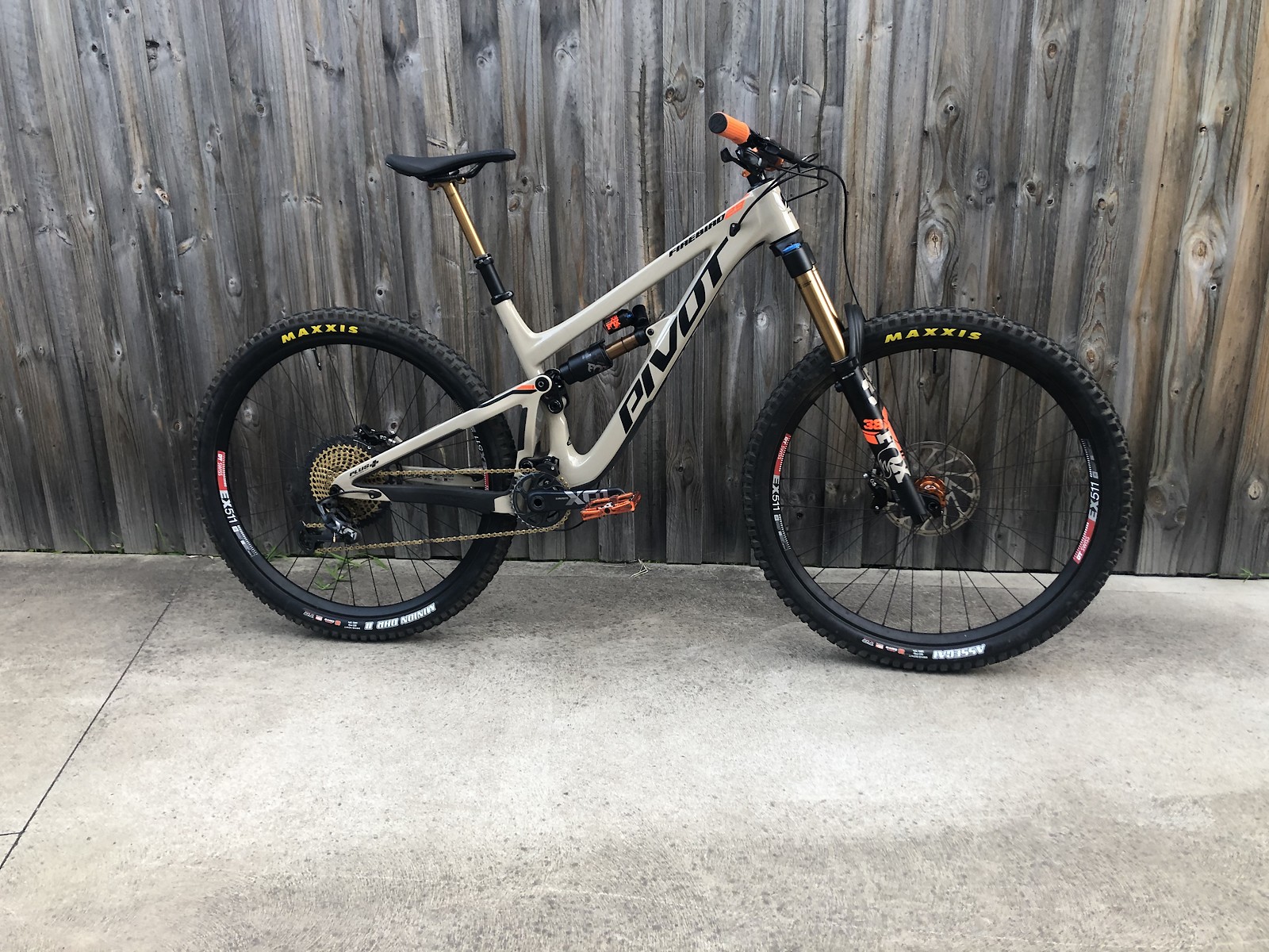 Pivot Firebird 29 - now with coil - rickybobby's Bike Check - Vital MTB