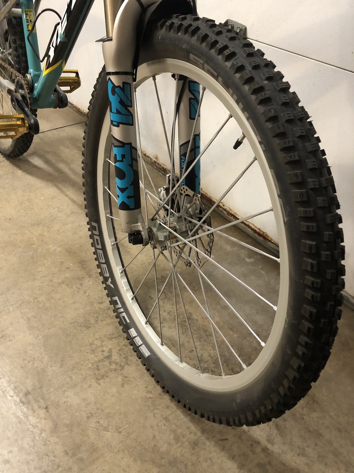 2004 Yeti AS-R SL Pro with Upgrades - eJamo's Bike Check - Vital MTB