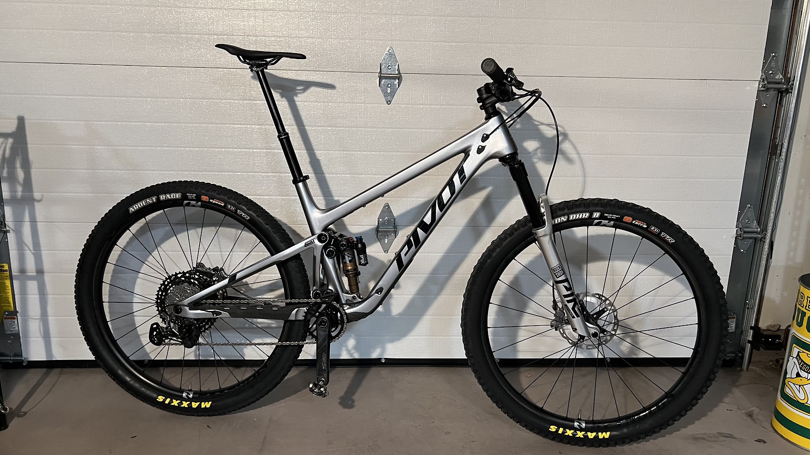 Pivot 429 Enduro XTR Pike - dbjrides's Bike Check - Vital MTB