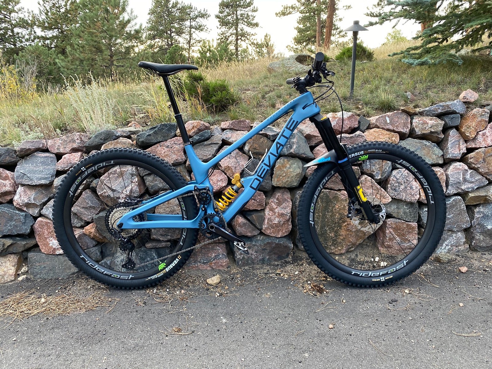 Deviate Highlander, different and good! - SomeGuy's Bike Check - Vital MTB