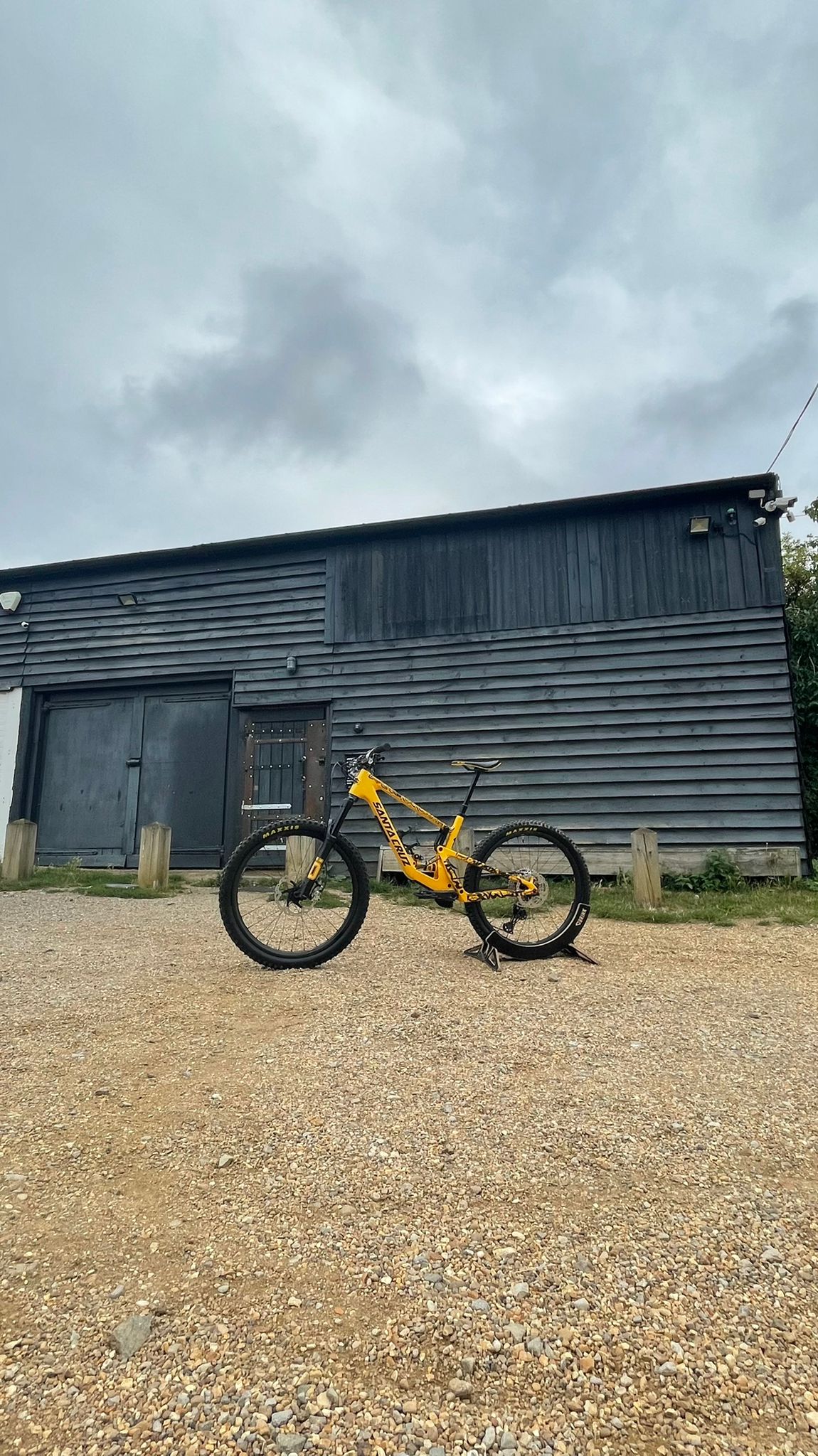 How much yellow is too much yellow?? - Toby_Smith's Bike Check - Vital MTB