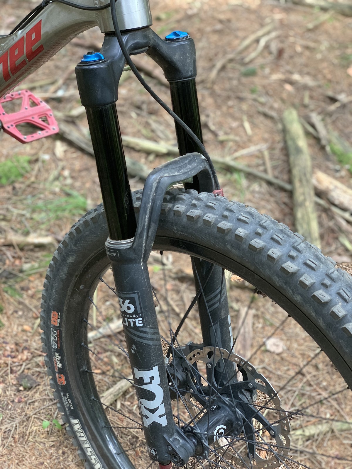 Banshee Rune V2 2018 - Eldrick's Bike Check - Vital MTB