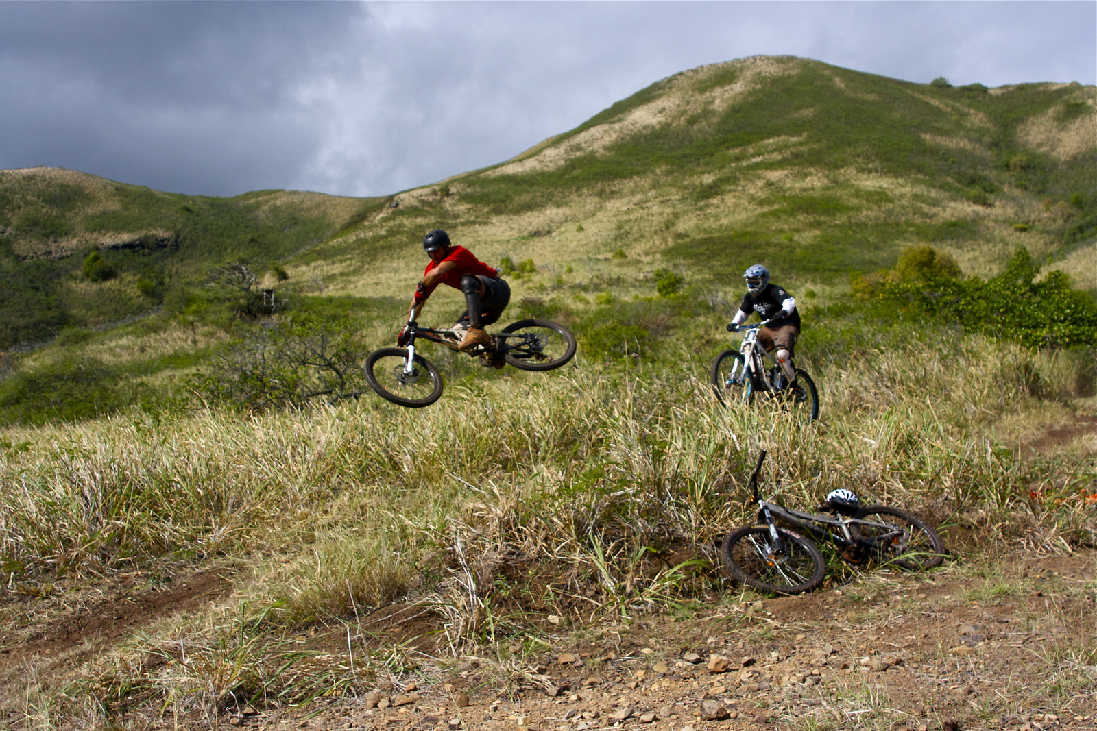 finsh line jump session - thebyker - Mountain Biking Pictures - Vital MTB