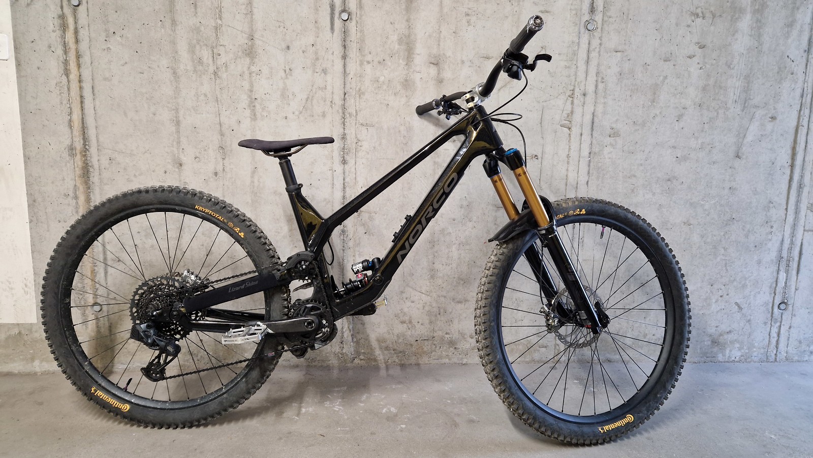 Norco Range - Mahee's Bike Check - Vital MTB