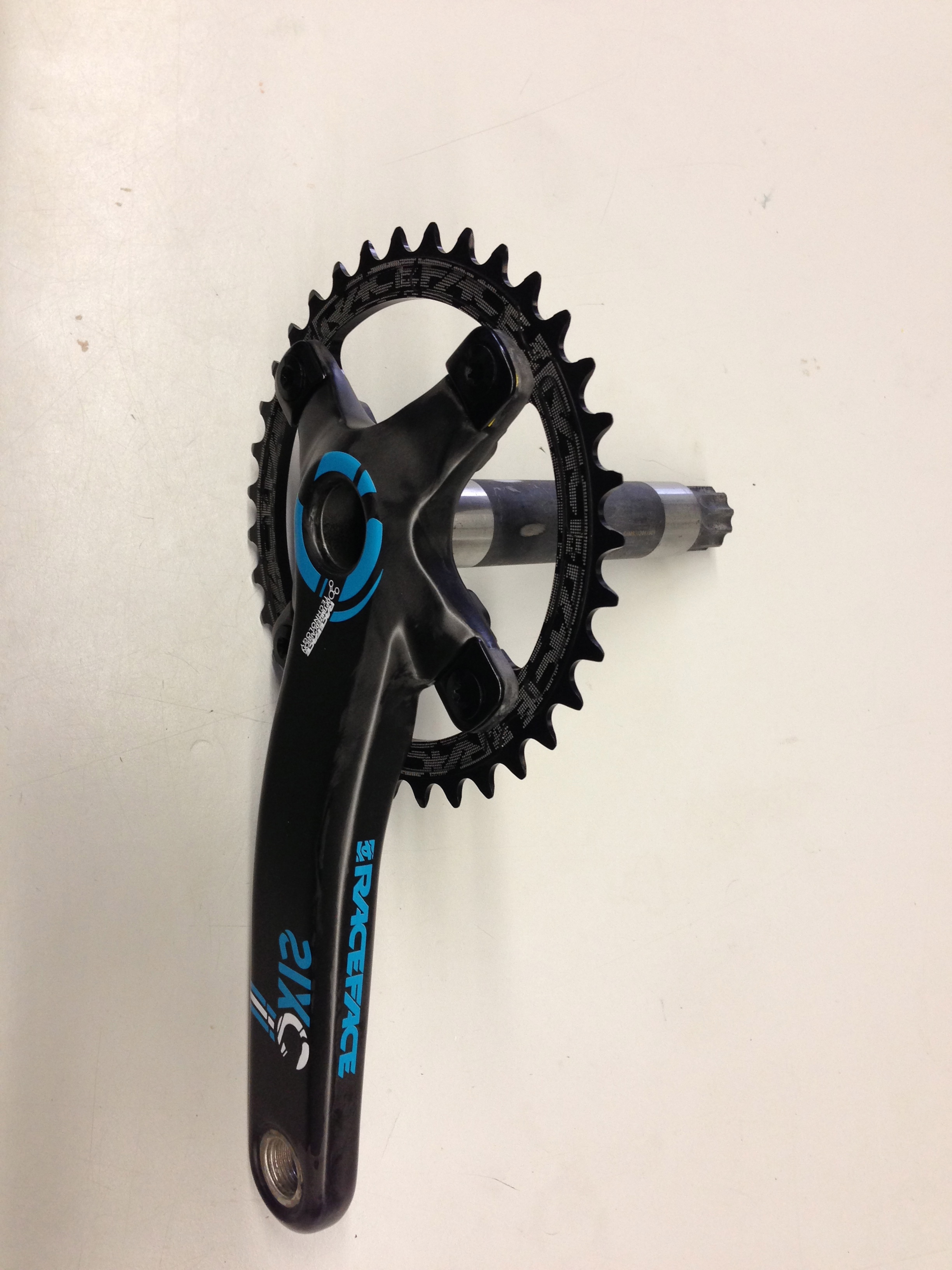 Raceface SixC DH Cranks 25T 011 - sweetpete - Mountain Biking Pictures ...