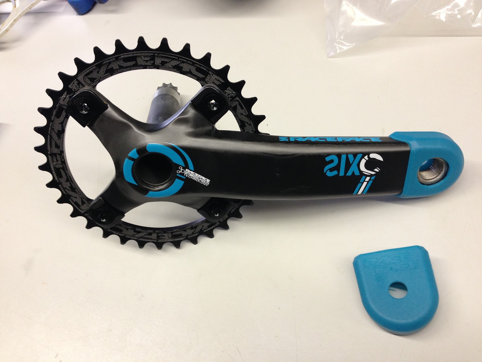 Raceface SixC DH Cranks 25T 012 - sweetpete - Mountain Biking Pictures ...