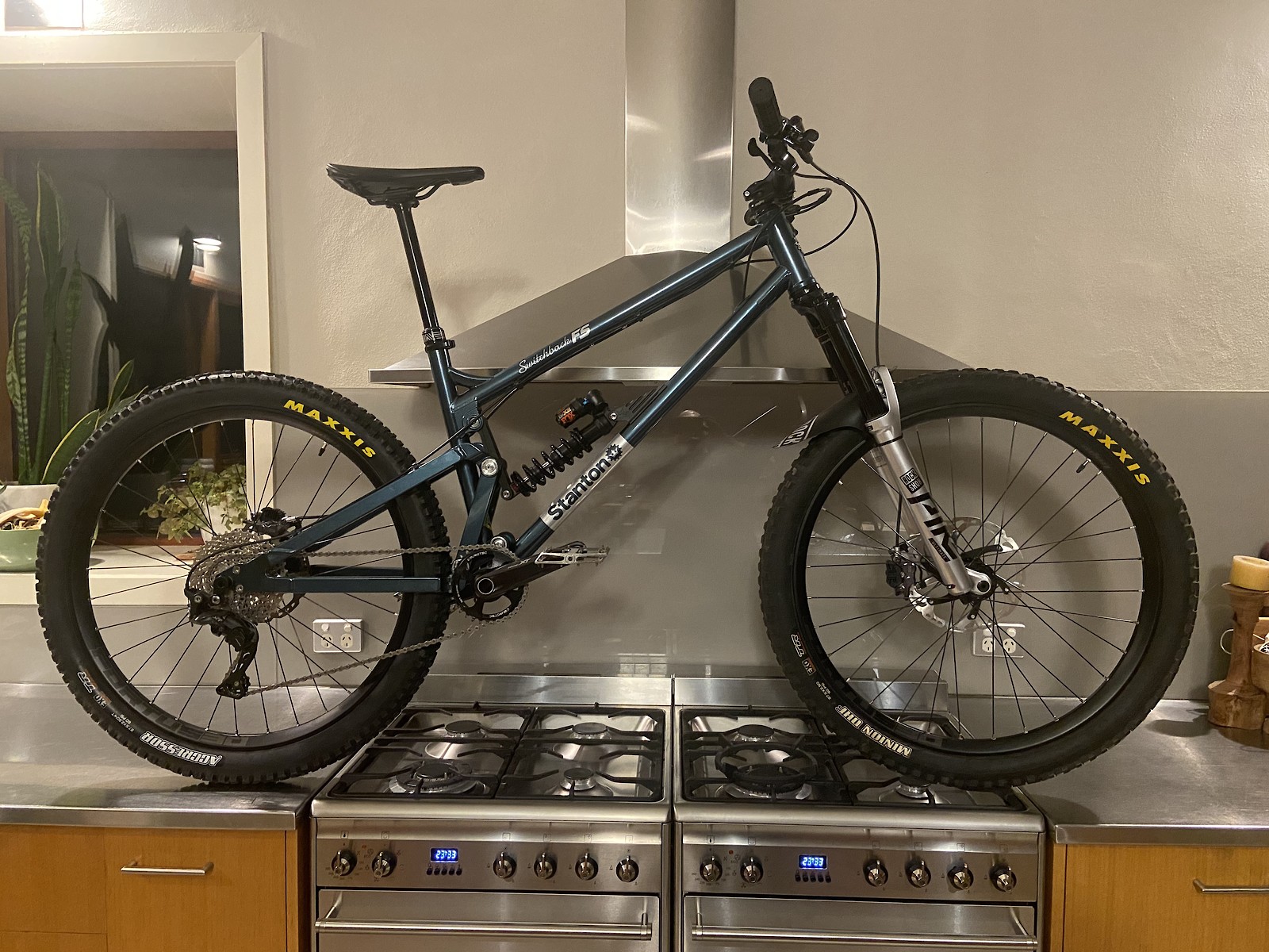 Stanton Switchback FS140 27.5 - lMoorey's Bike Check - Vital MTB