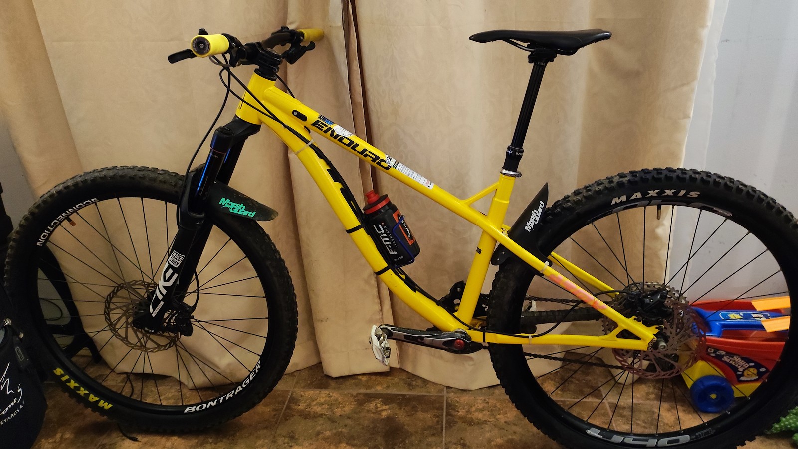 Army enduro 29 HT (Chrome) - Rodrigo_López's Bike Check - Vital MTB