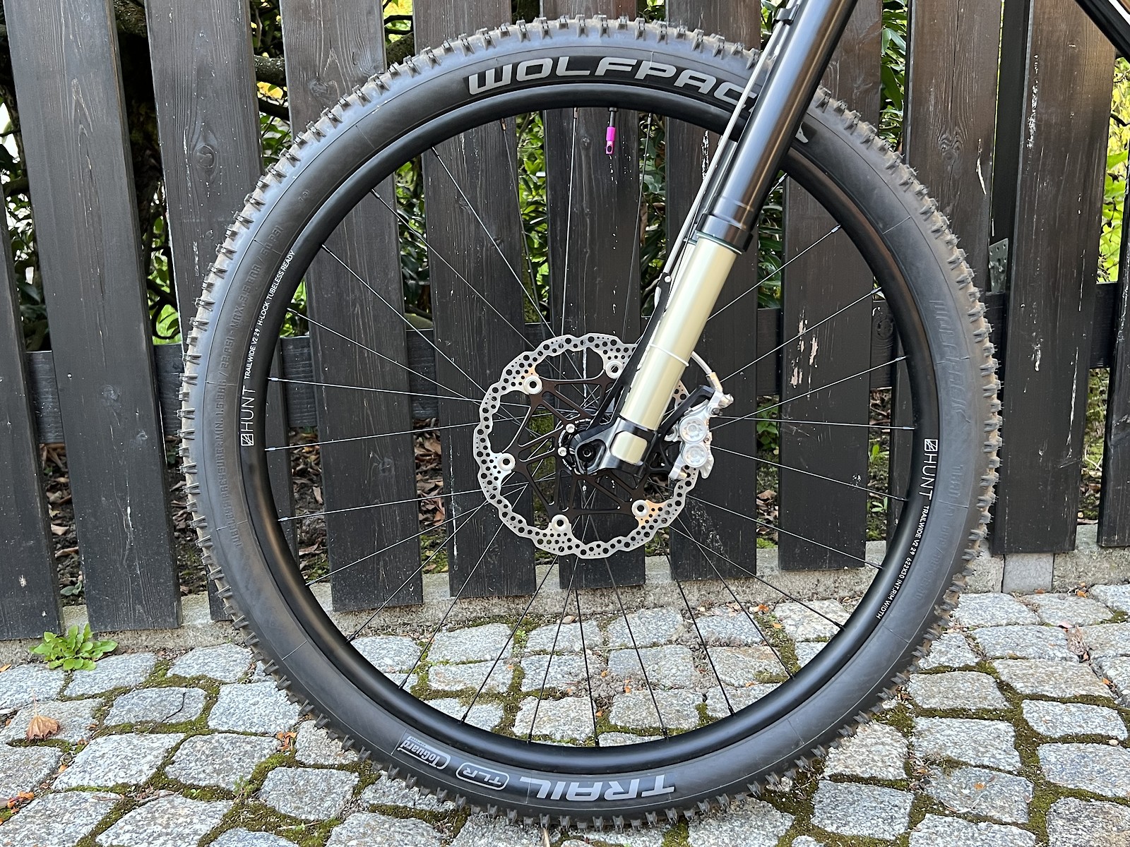 Cotic Jeht - project_light's Bike Check - Vital MTB