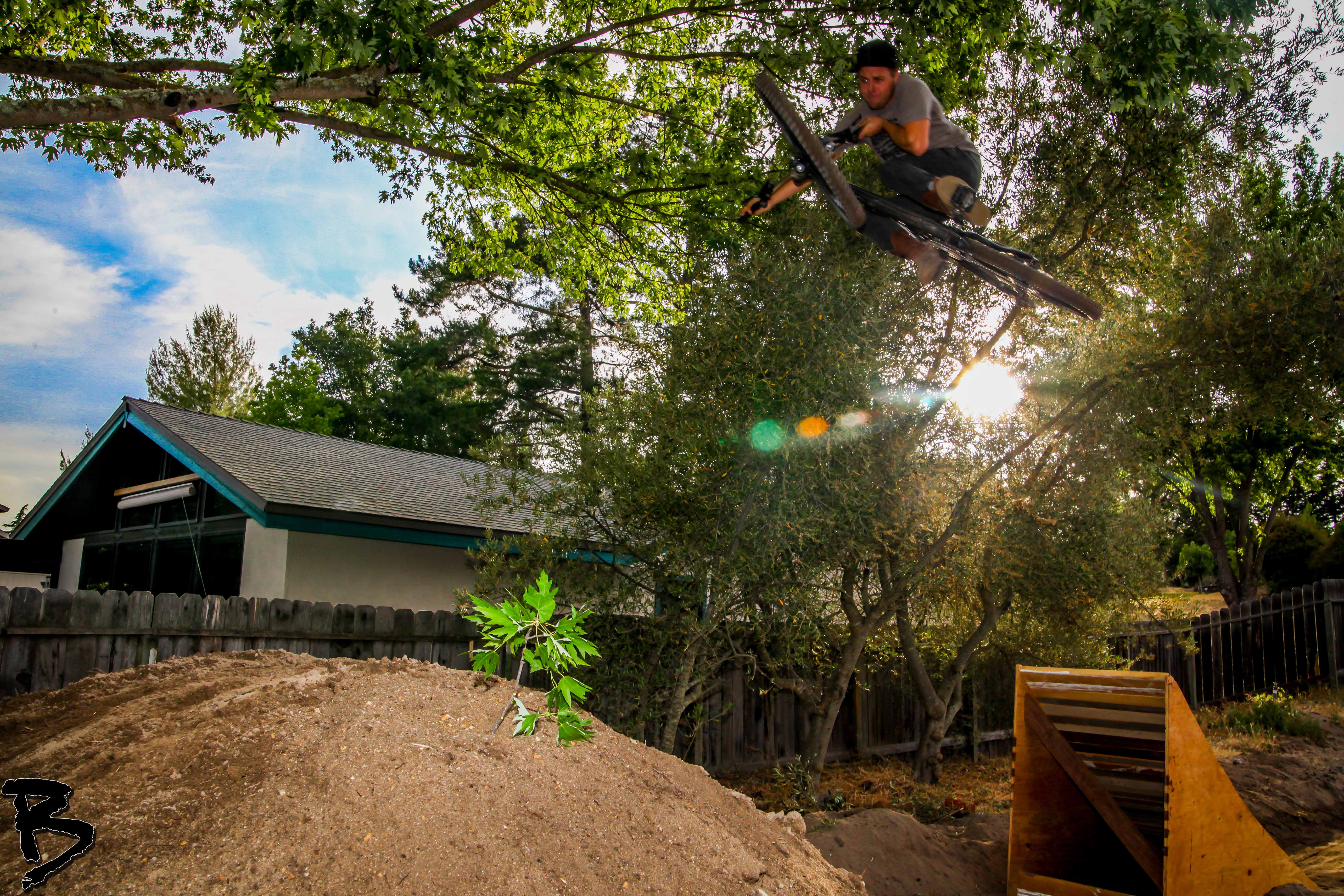 Backyard Jump Jam - GnarHuck - Mountain Biking Pictures - Vital MTB