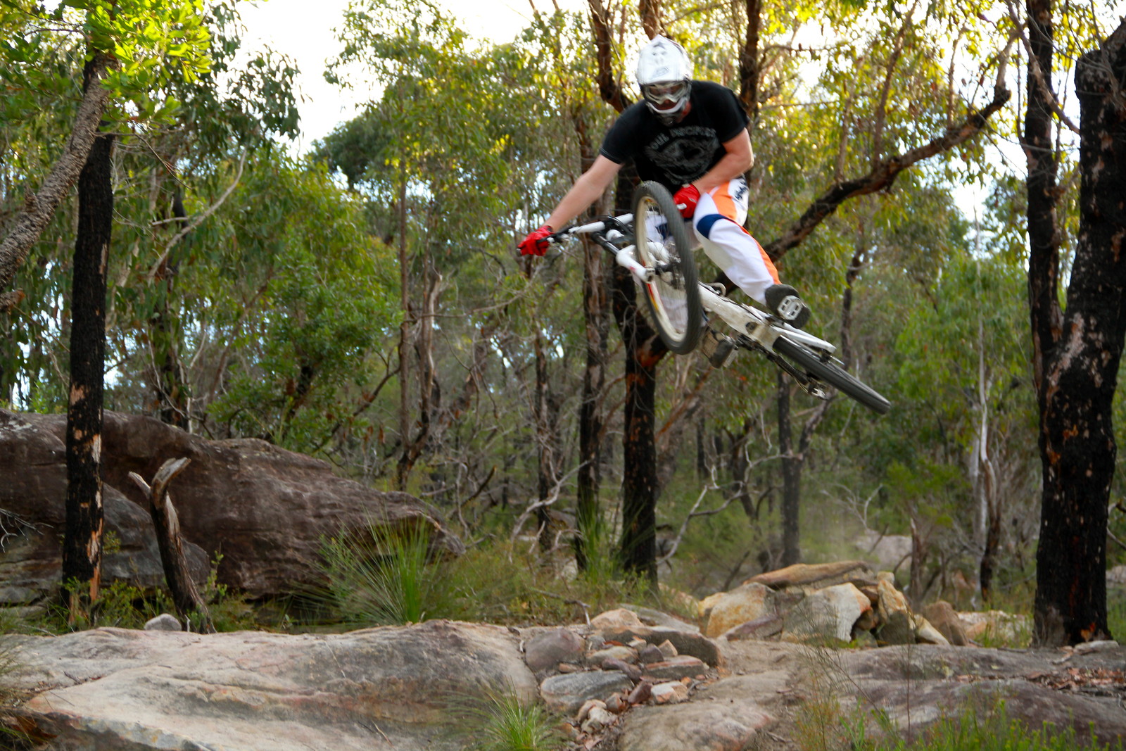Brad Hodder - Sydney - 8weapons - Mountain Biking Pictures - Vital MTB