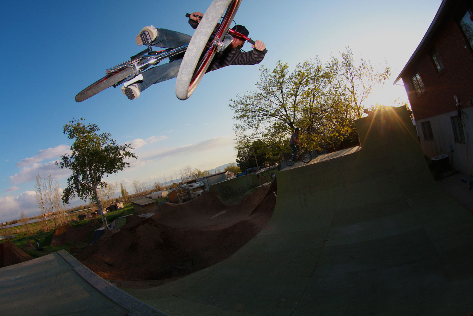 Carter airs Matt's mini - carter.holland - Mountain Biking Pictures ...