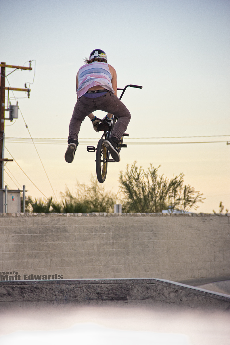 Seat Grab Super Man - EdwardsEntertainment - Mountain Biking Pictures ...