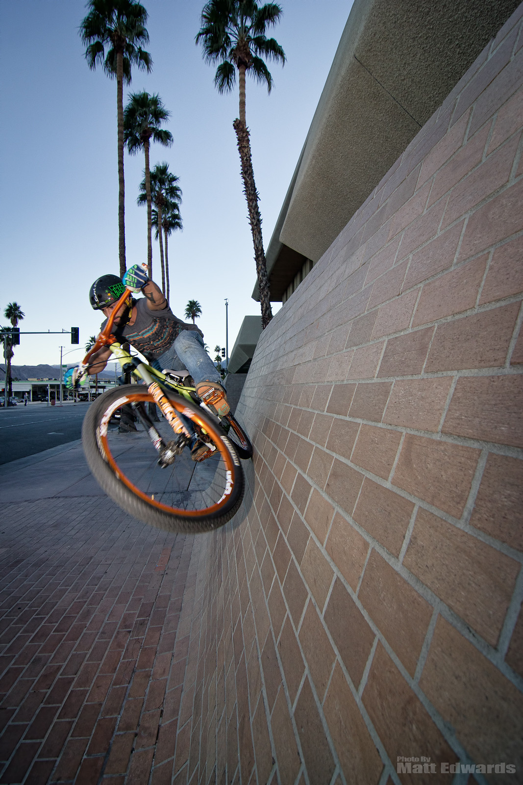 Close up wall ride - EdwardsEntertainment - Mountain Biking Pictures ...