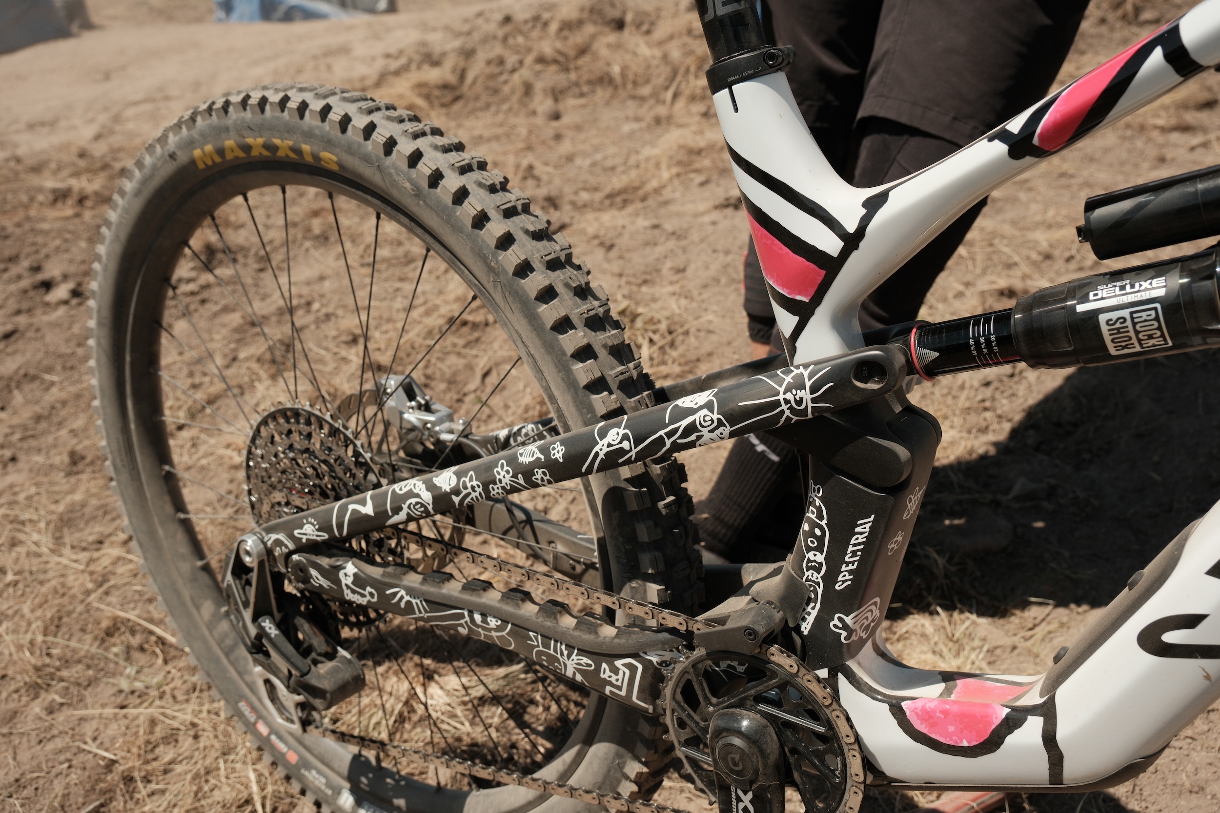 Braydon Bringhurst's Custom Painted Canyon Spectral - Jason_Schroeder ...