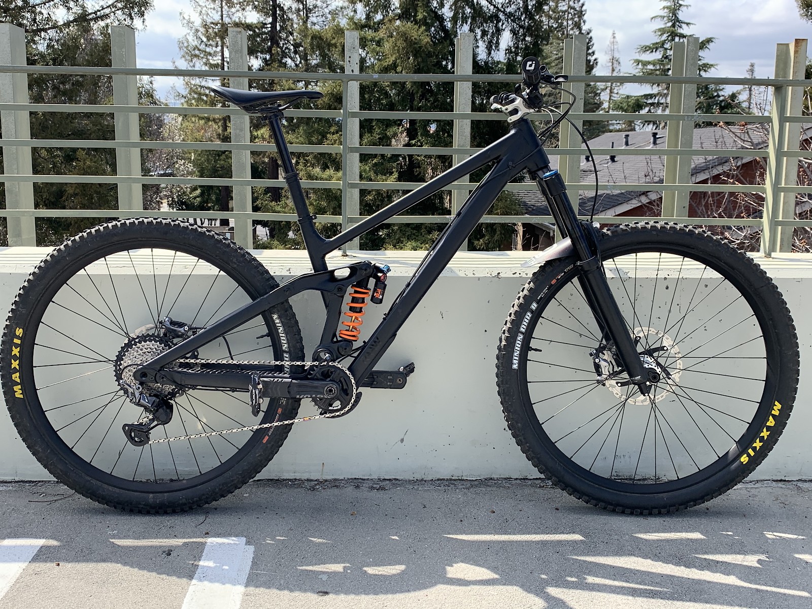 Raaw Madonna V2 - Erik_The_Red's Bike Check - Vital MTB