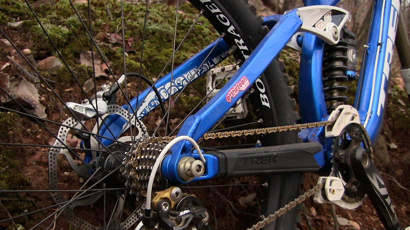 2011 Custom Painted Trek Session 88 - ChadLando's Bike Check - Vital MTB