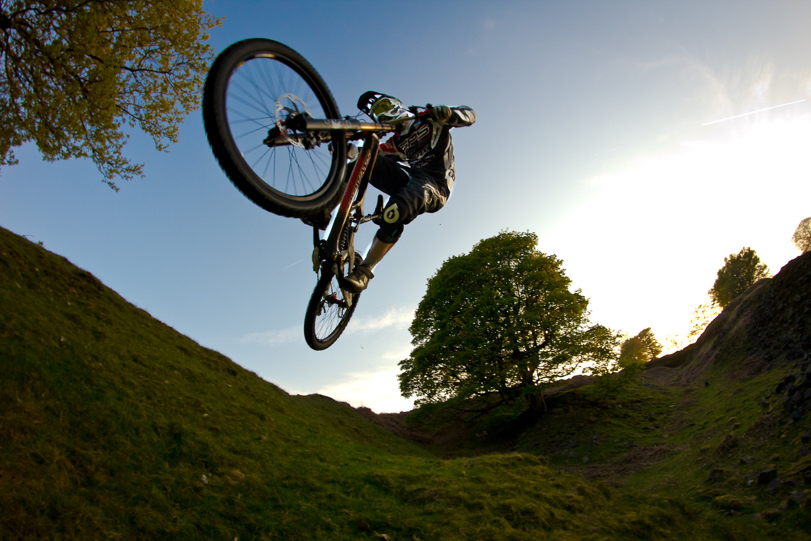 Vital MTB Weekly Photo Comp - Mountain Bikes Feature Stories - Vital MTB