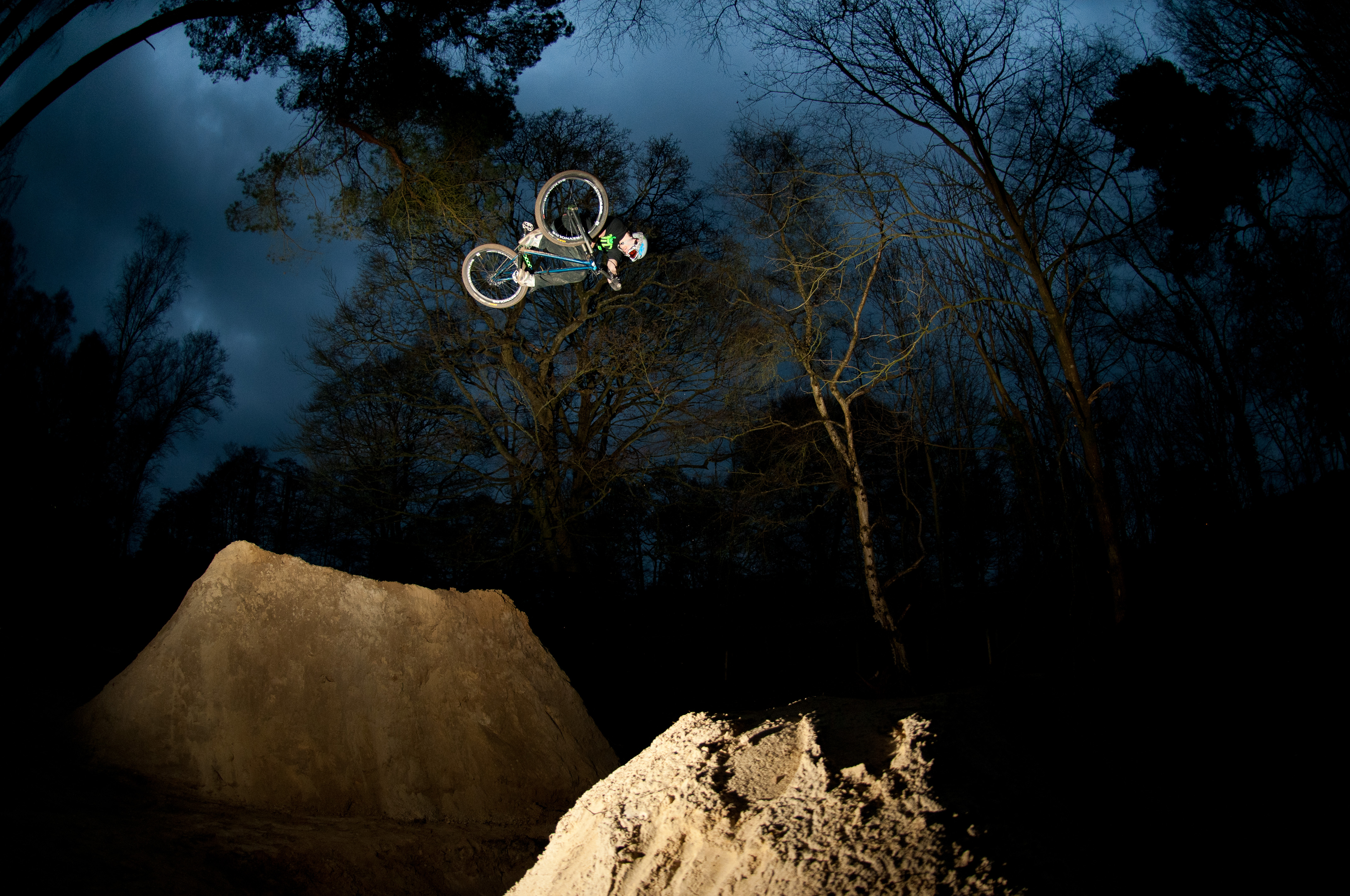 Sam Reynolds - James Ioannou - Mountain Biking Pictures - Vital MTB